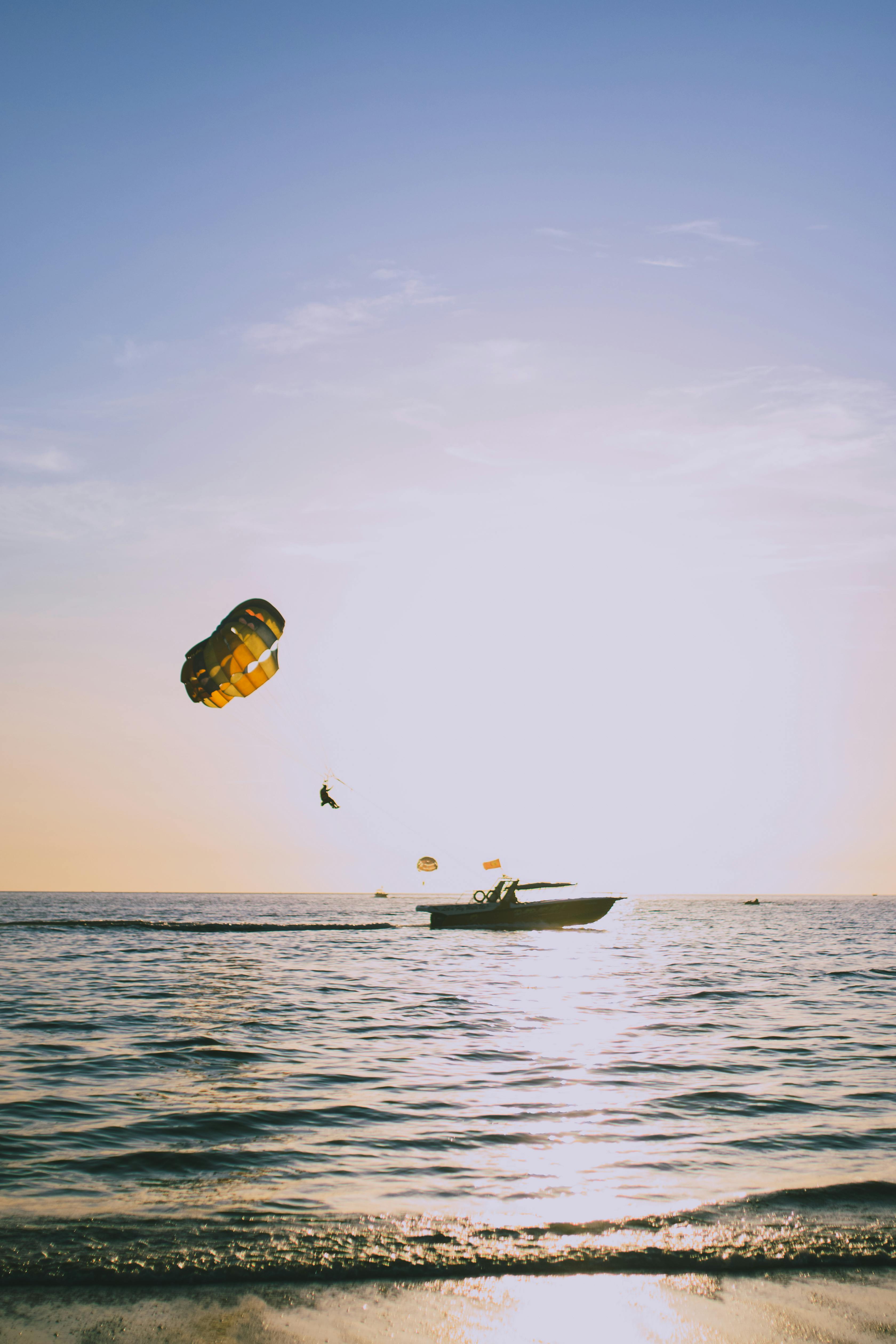 Parasailing Wallpapers - Top Free Parasailing Backgrounds - WallpaperAccess