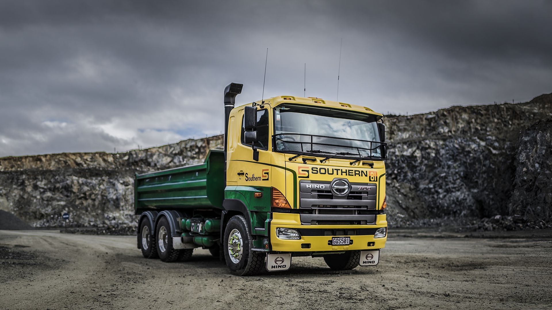 HINO TRUCK Wallpapers - Top Free HINO TRUCK Backgrounds - WallpaperAccess