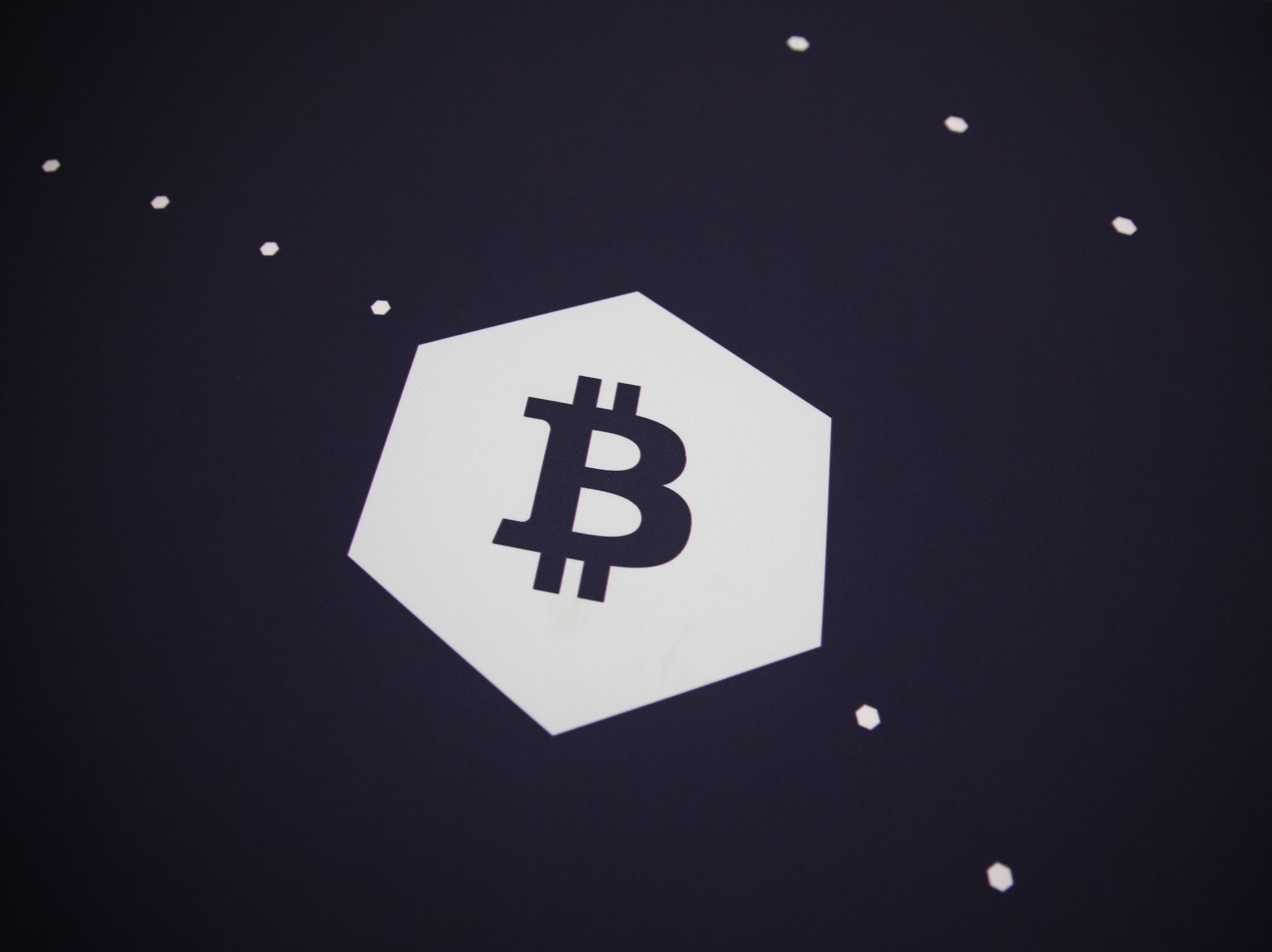 Bitcoin Logo Wallpapers - Top Free Bitcoin Logo Backgrounds ...