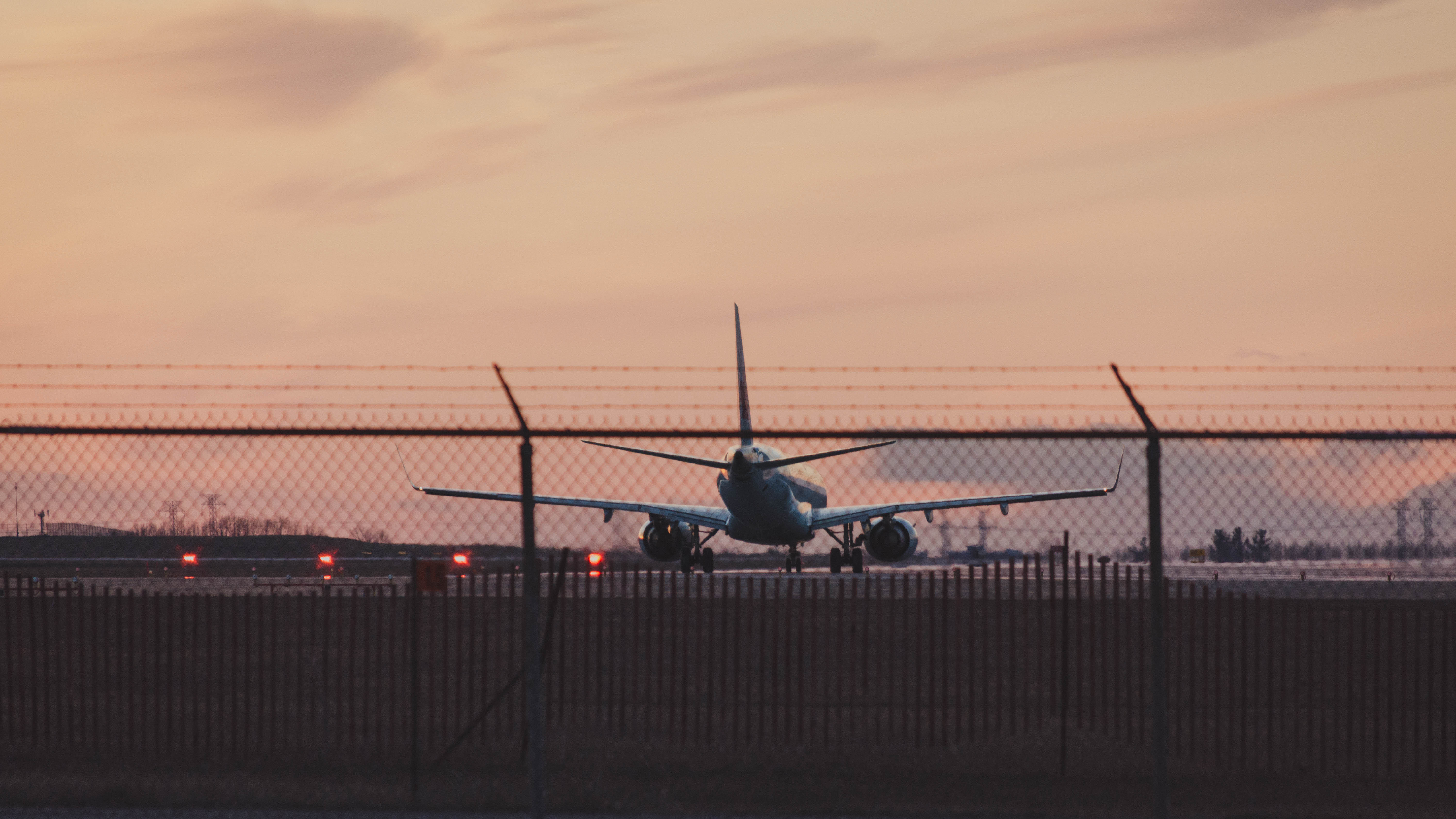 Runway Wallpapers - Top Free Runway Backgrounds - WallpaperAccess