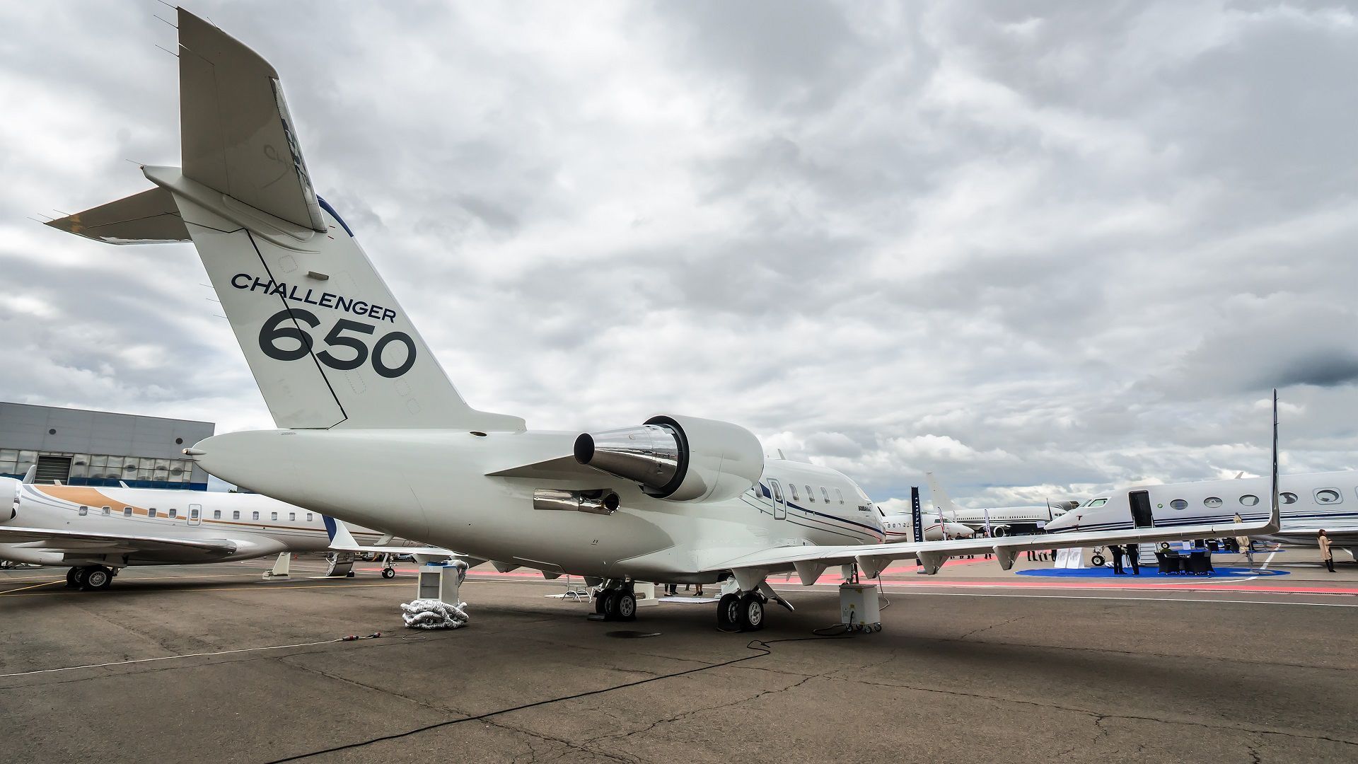 Challenger 650 Wallpapers - Top Free Challenger 650 Backgrounds ...