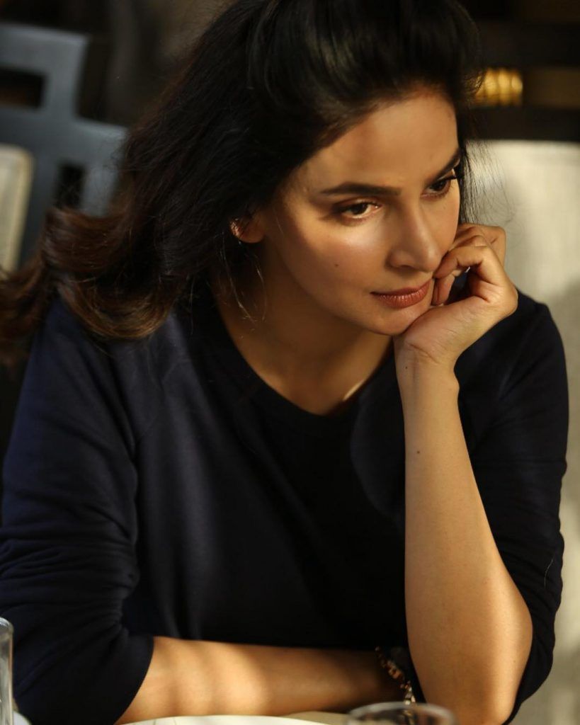 Saba Qamar Wallpapers - Top Free Saba Qamar Backgrounds - WallpaperAccess