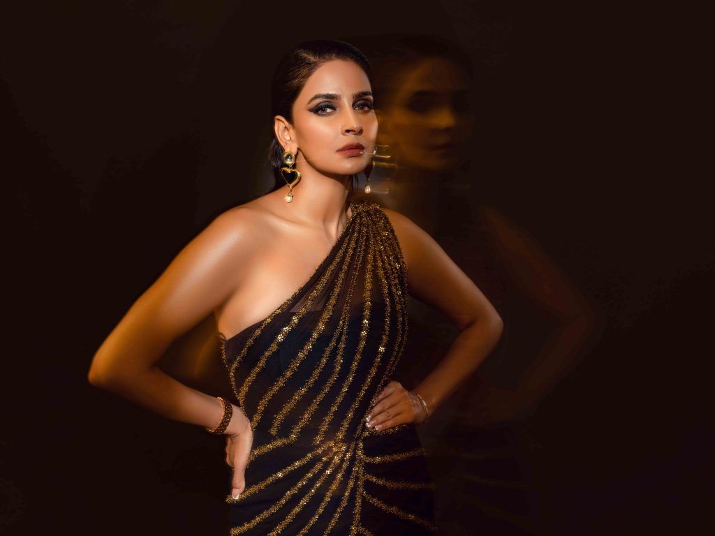 Saba Qamar Wallpapers - Top Free Saba Qamar Backgrounds - WallpaperAccess