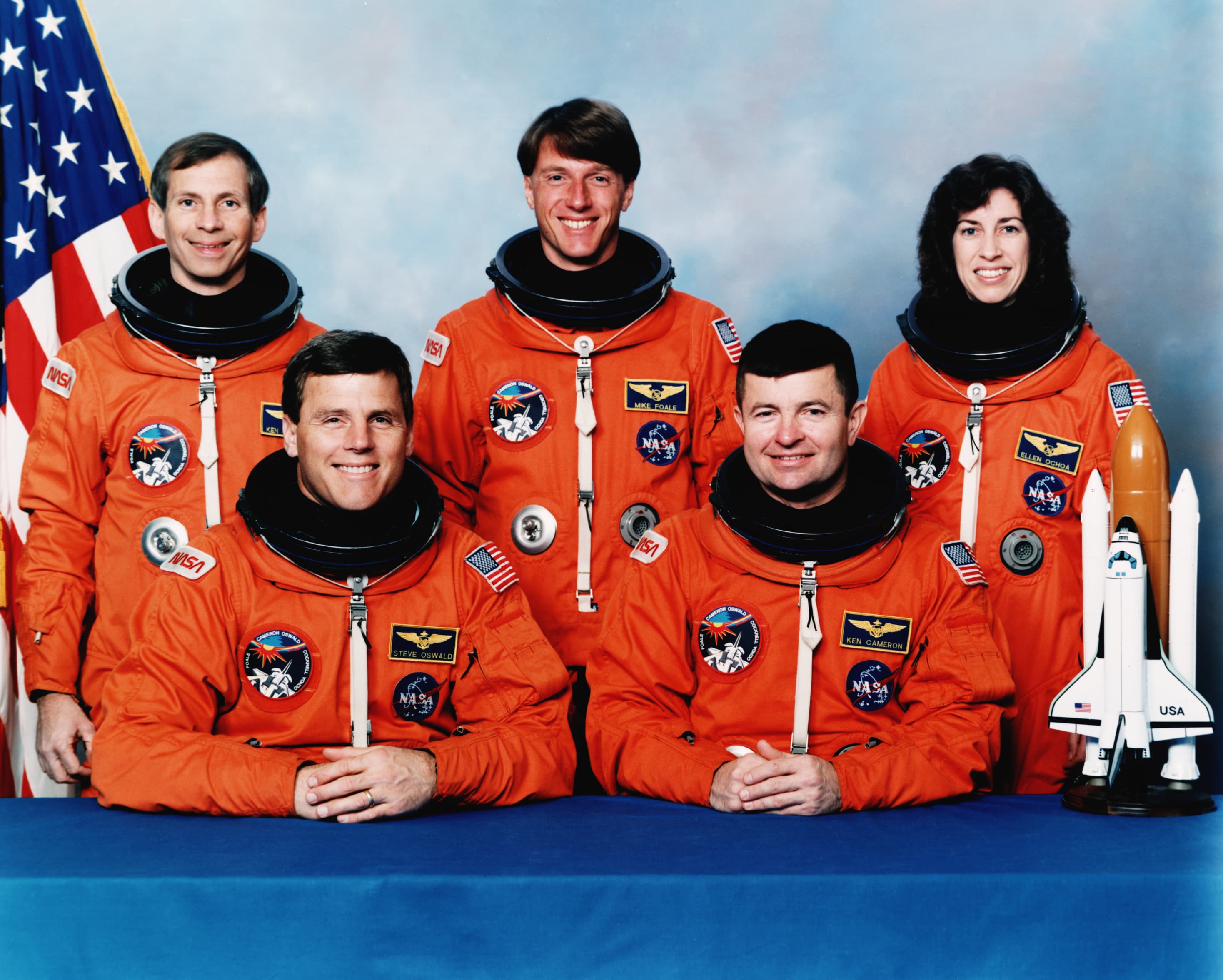 Ellen Ochoa Wallpapers - Top Free Ellen Ochoa Backgrounds - WallpaperAccess