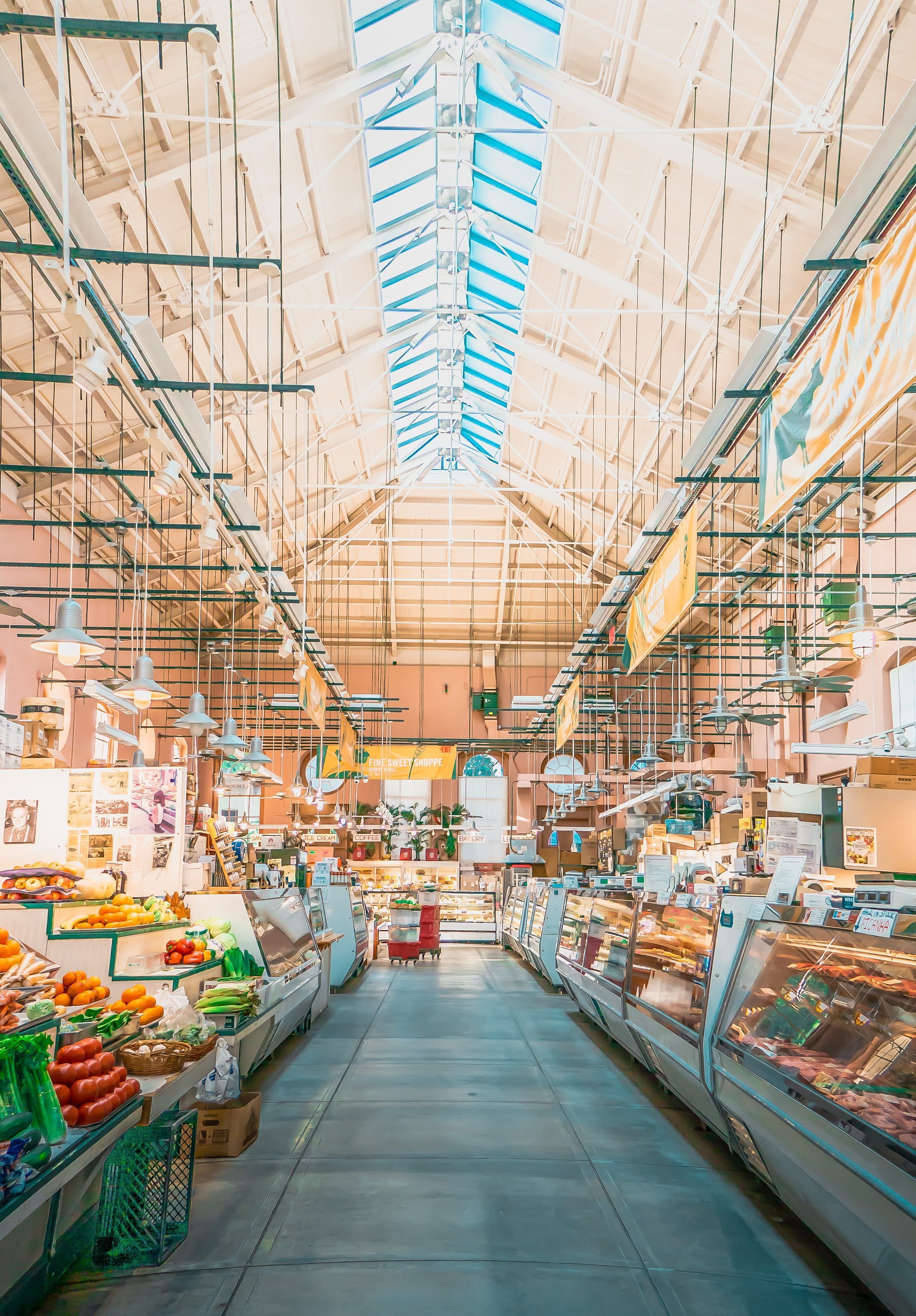 Aisle Wallpapers - Top Free Aisle Backgrounds - WallpaperAccess