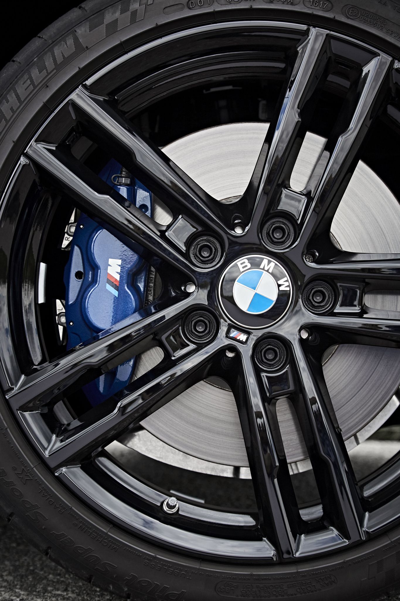 BMW Wheel Wallpapers - Top Free BMW Wheel Backgrounds - WallpaperAccess