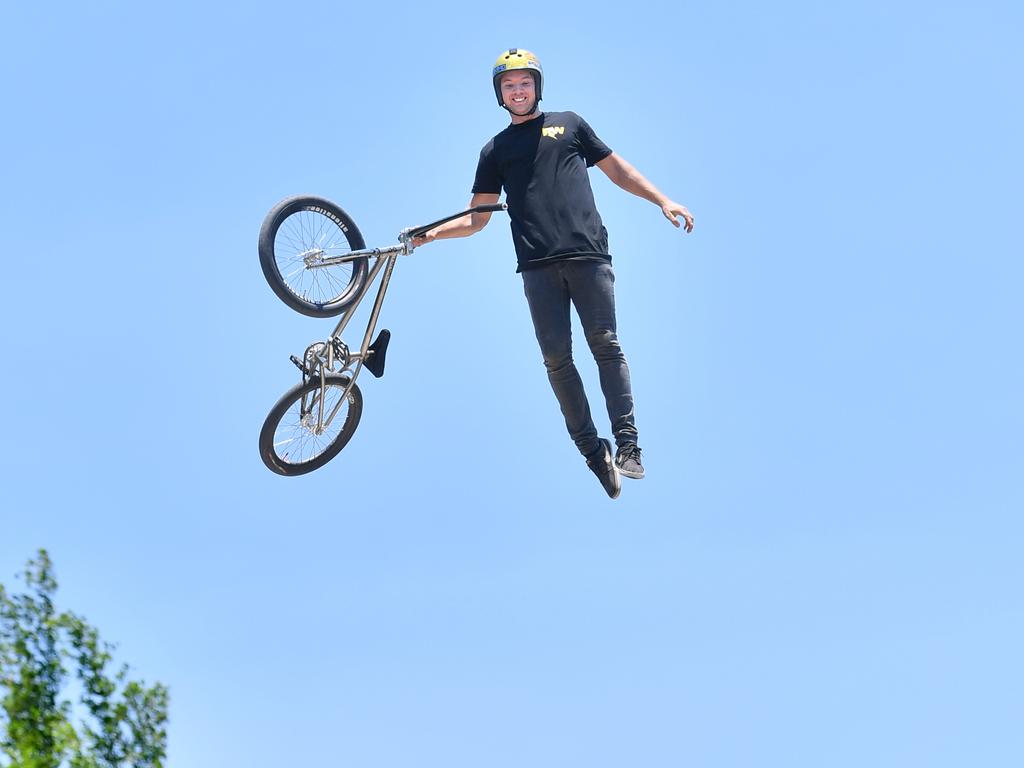 Ryan Williams Rider Wallpapers - Top Free Ryan Williams Rider ...