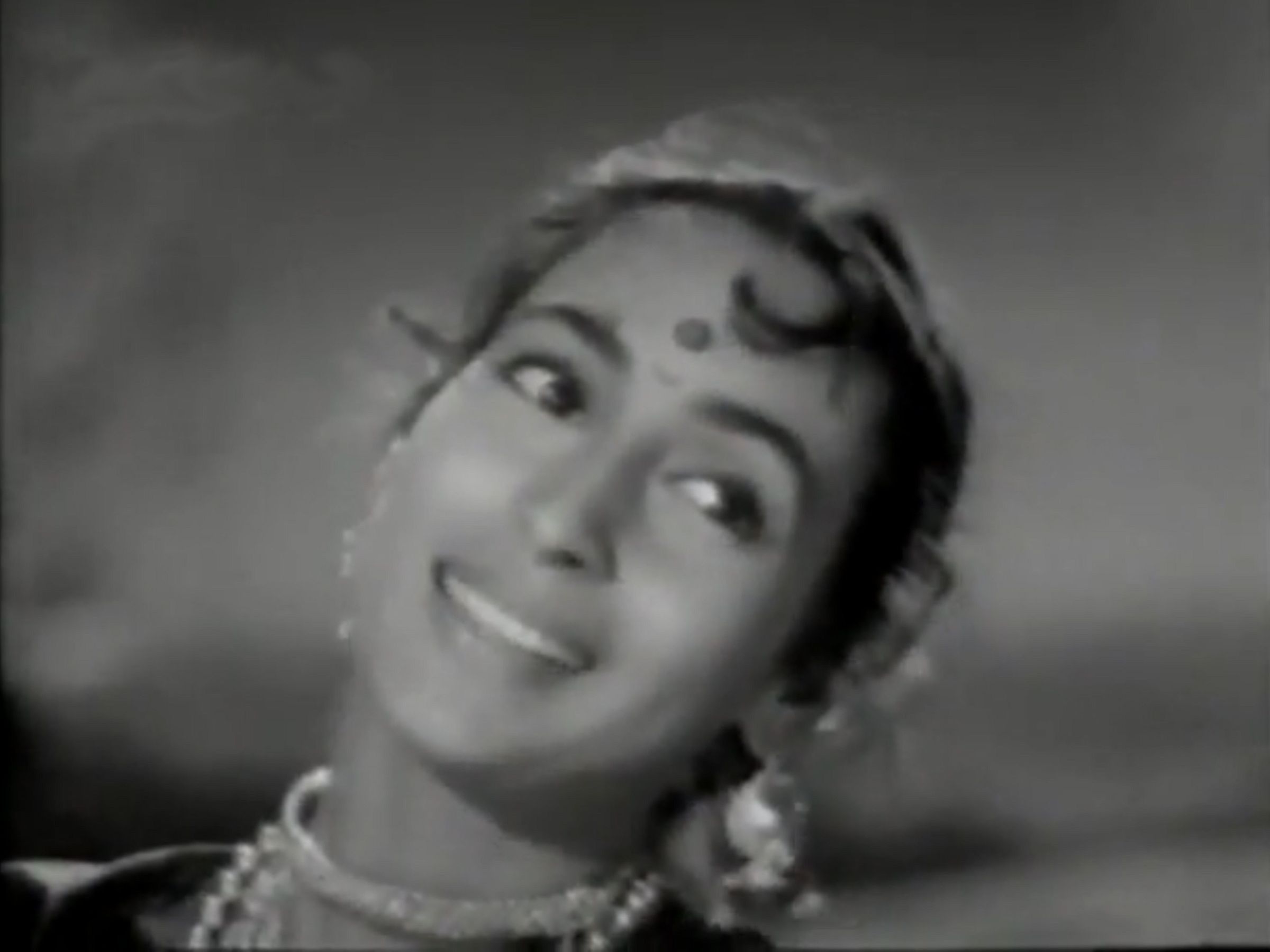 Nutan Wallpapers - Top Free Nutan Backgrounds - WallpaperAccess