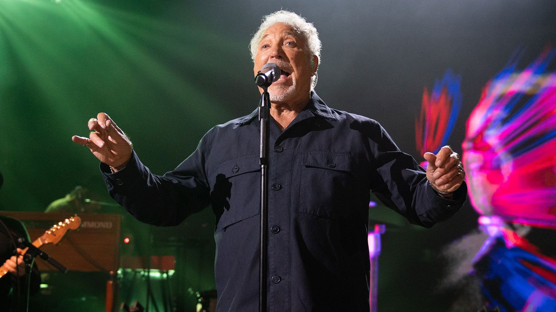 Tom Jones Wallpapers - Top Free Tom Jones Backgrounds - WallpaperAccess