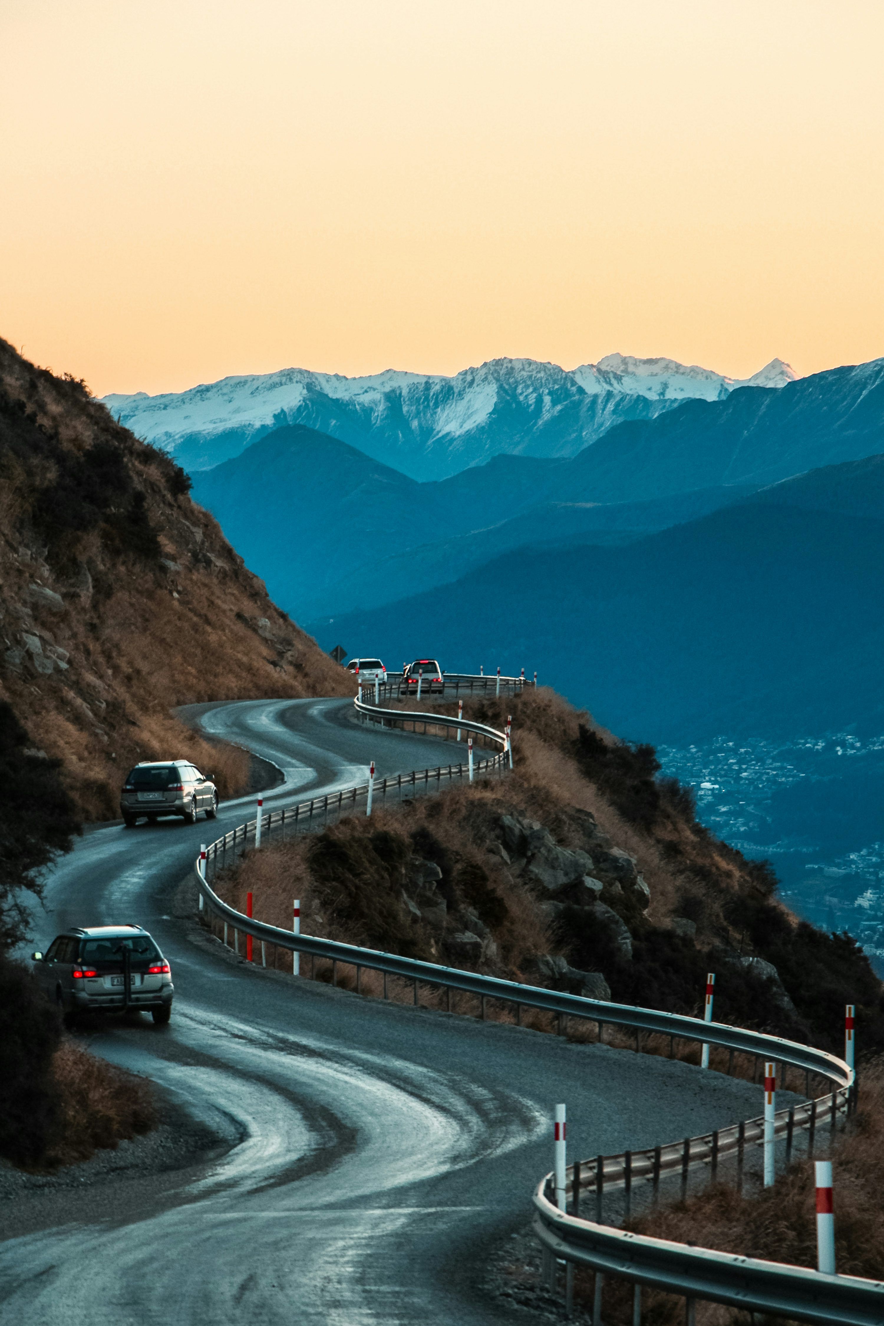 Cars On Highway Wallpapers - Top Free Cars On Highway Backgrounds ...
