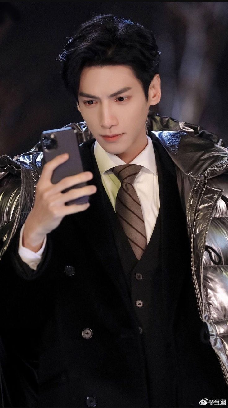 Luo Yunxi Wallpapers - Top Free Luo Yunxi Backgrounds - WallpaperAccess