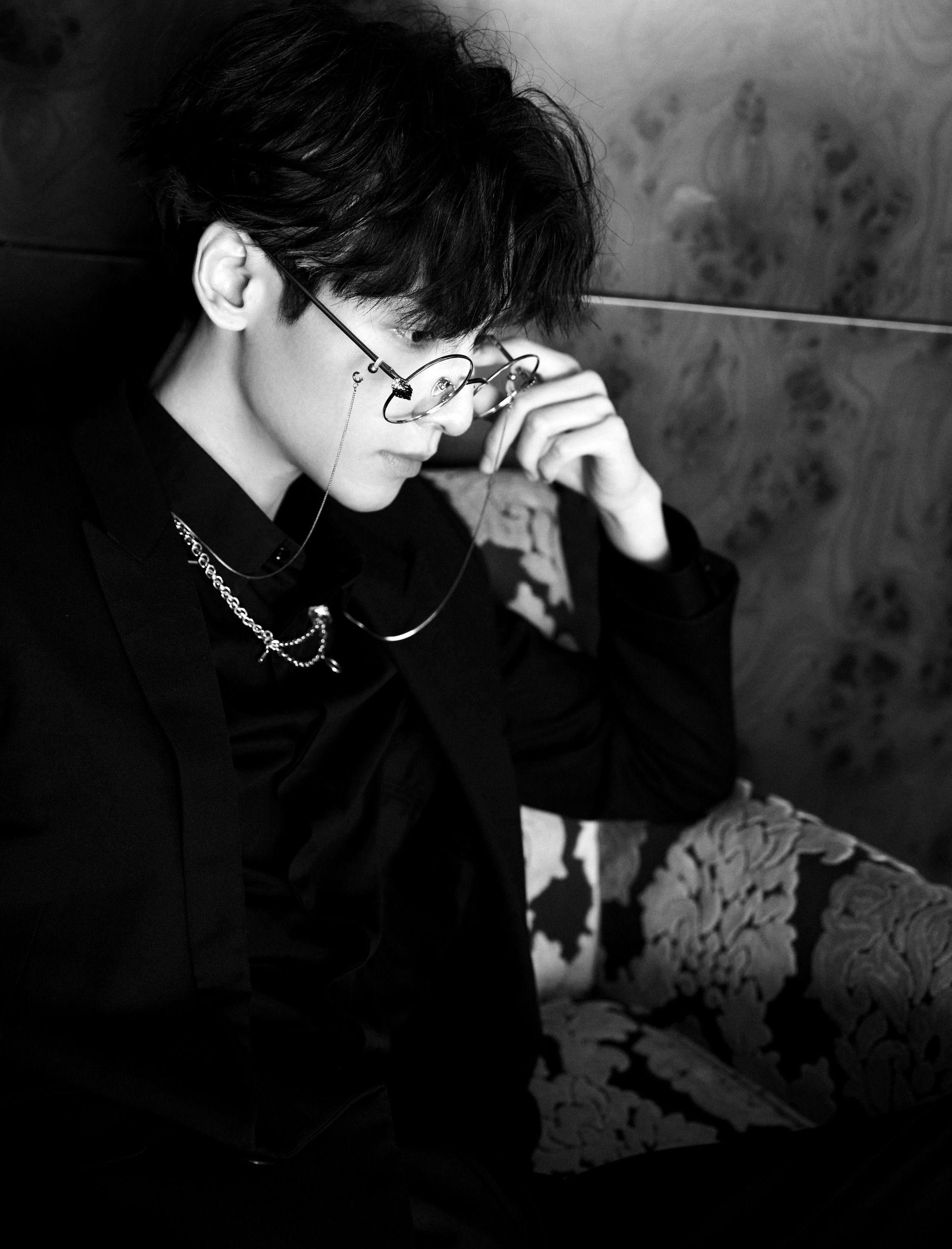 Luo Yunxi Wallpapers - Top Free Luo Yunxi Backgrounds - WallpaperAccess