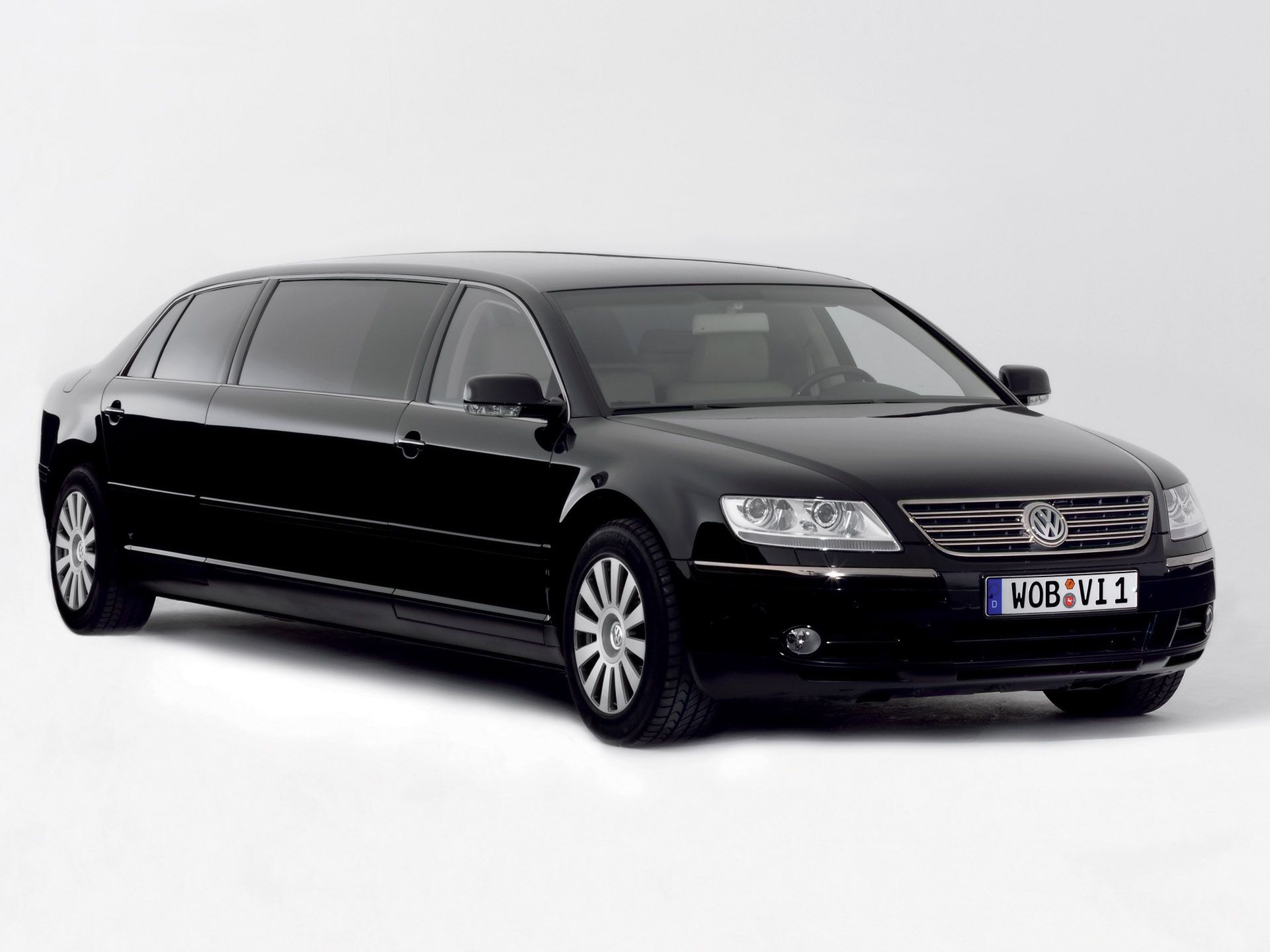 Volkswagen Phaeton Wallpapers - Top Free Volkswagen Phaeton Backgrounds ...