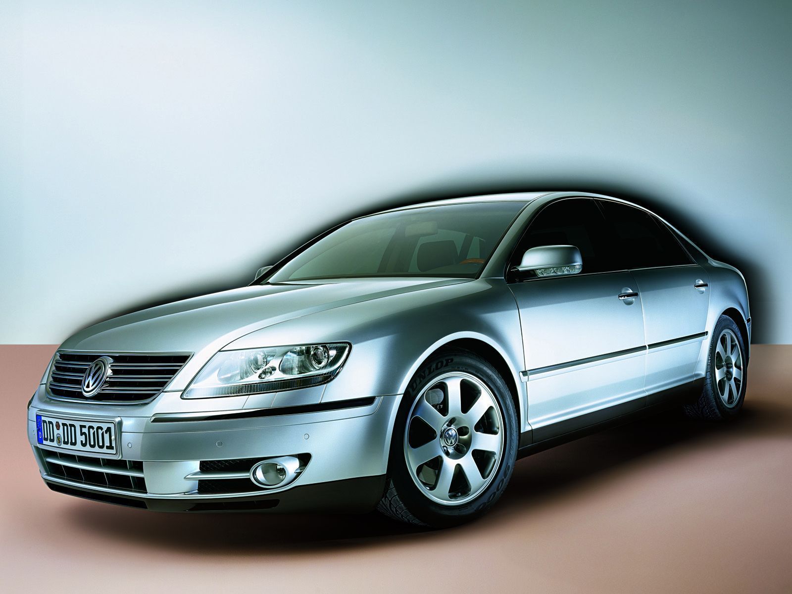 Volkswagen Phaeton Wallpapers - Top Free Volkswagen Phaeton Backgrounds ...