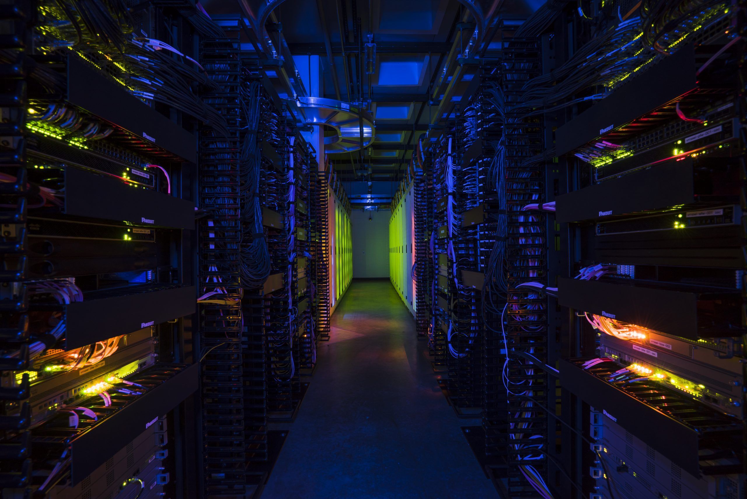 Server Farm Wallpapers - Top Free Server Farm Backgrounds - WallpaperAccess