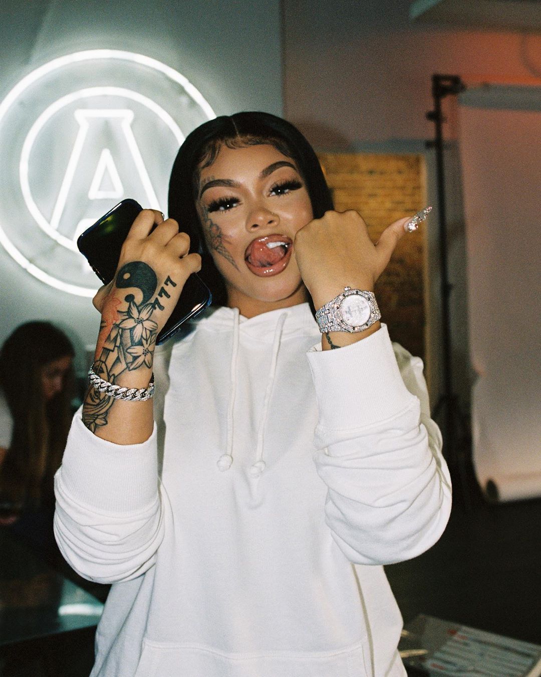 Latto Wallpapers - Top Free Latto Backgrounds - WallpaperAccess