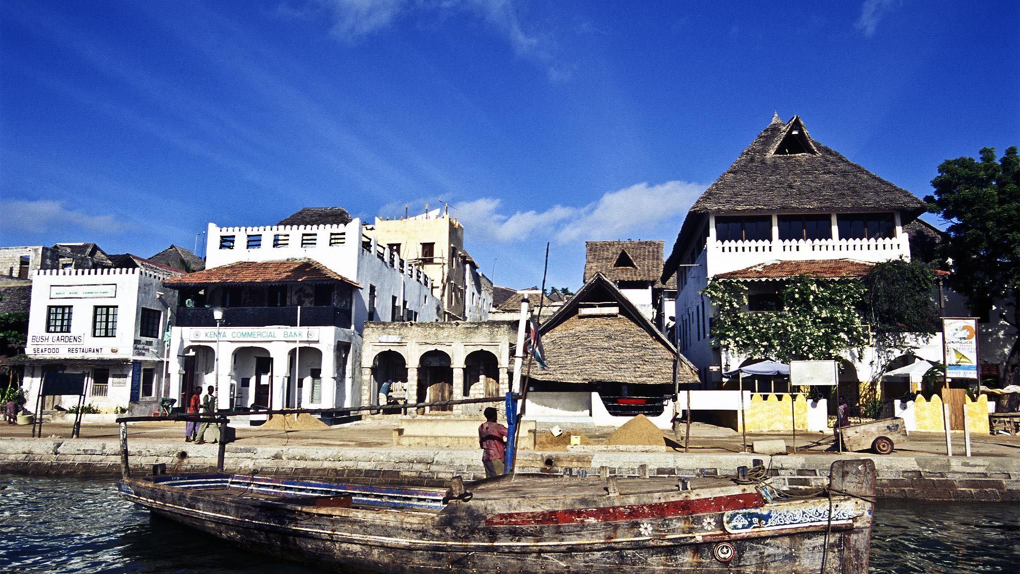 Lamu Wallpapers - Top Free Lamu Backgrounds - WallpaperAccess