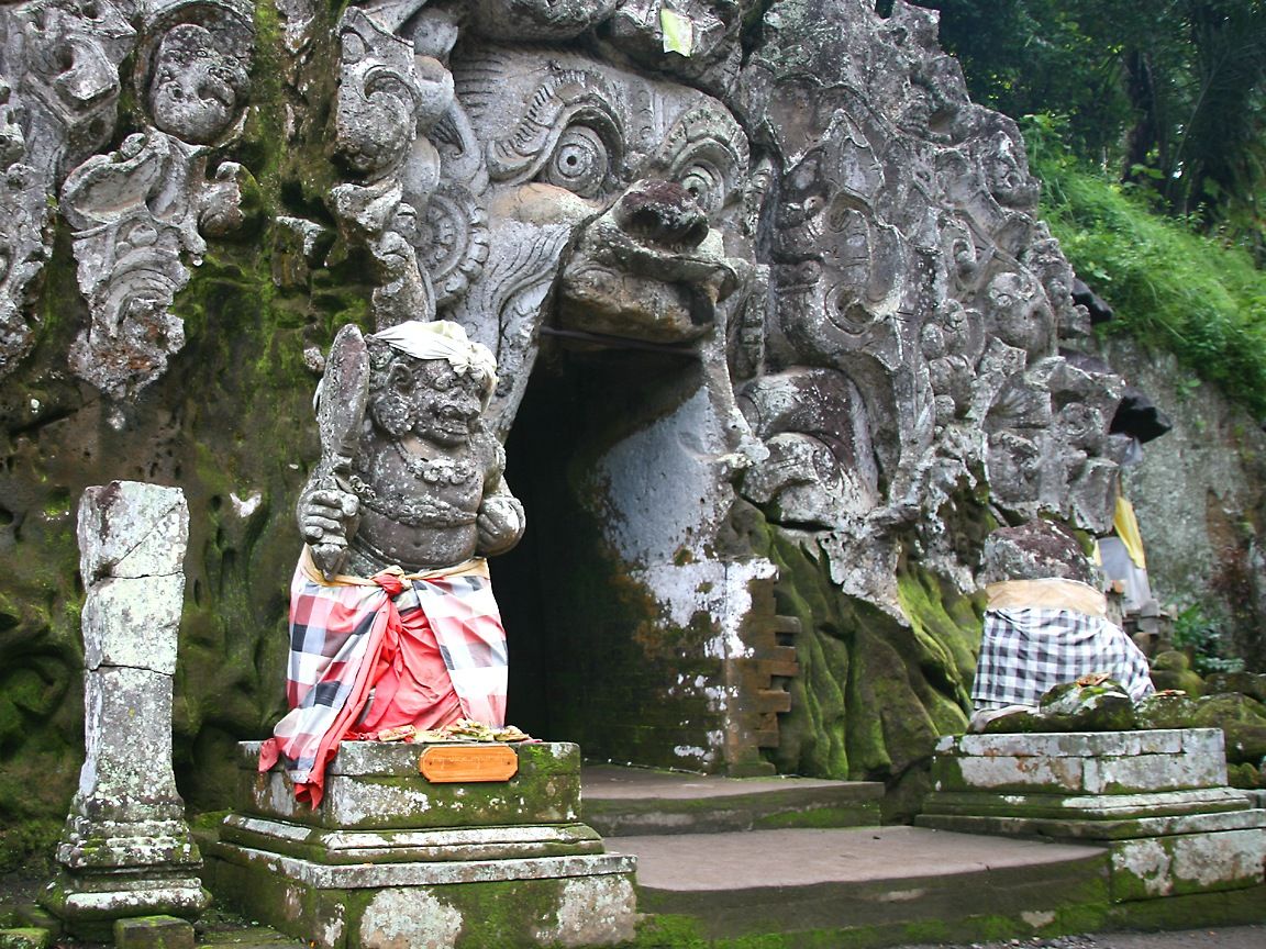 Goa Gajah Wallpapers - Top Free Goa Gajah Backgrounds - WallpaperAccess
