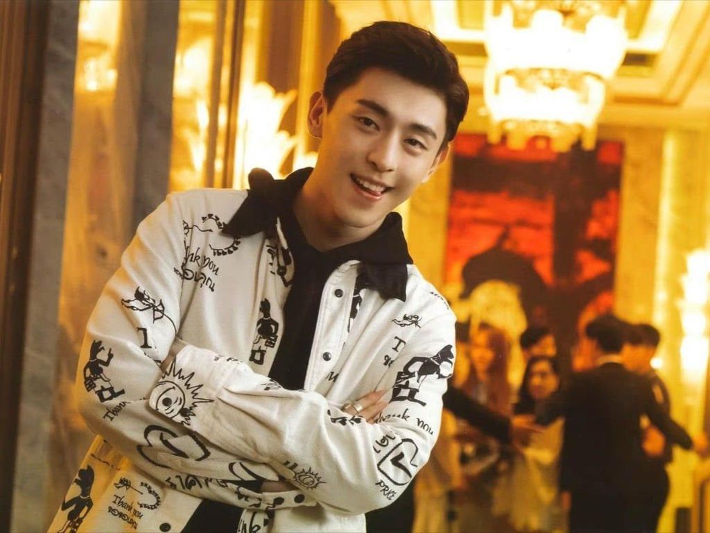 Deng Lun Wallpapers - Top Free Deng Lun Backgrounds - WallpaperAccess