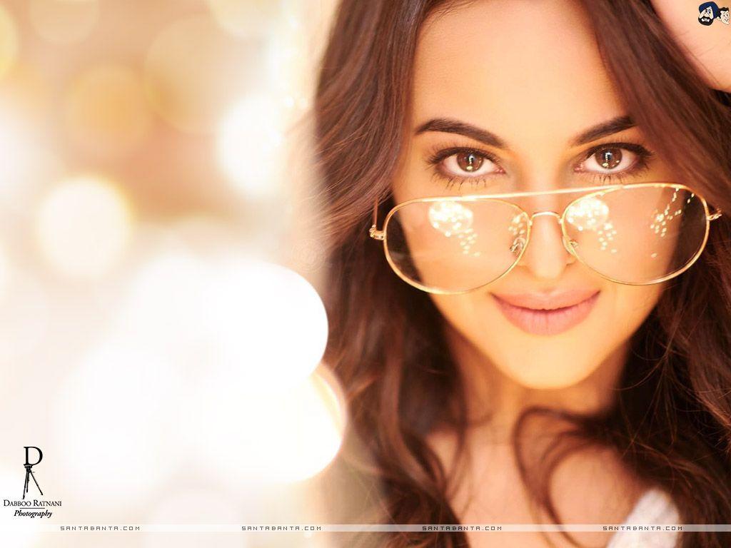 Sonakshi Sinha HD Wallpapers - Top Free Sonakshi Sinha HD Backgrounds ...