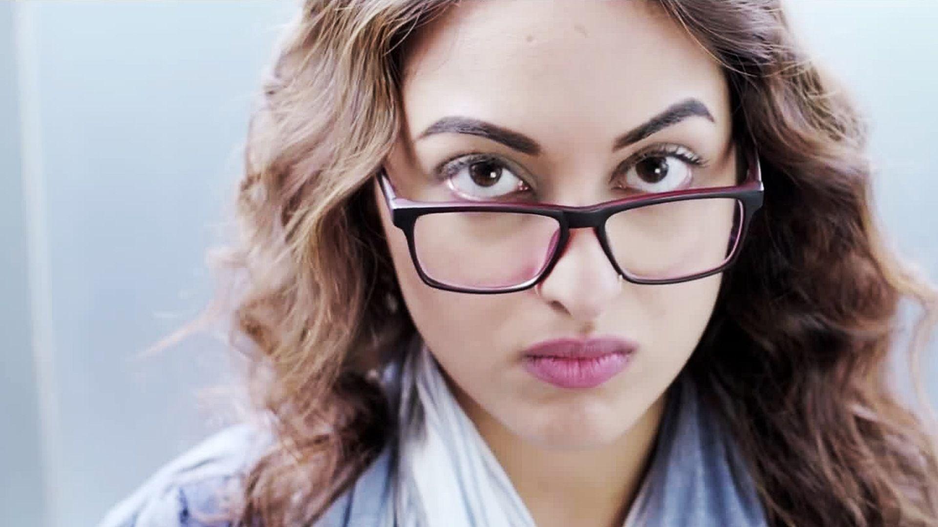 Sonakshi Sinha HD Wallpapers - Top Free Sonakshi Sinha HD Backgrounds ...