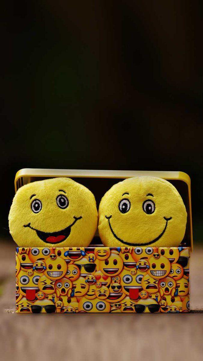 Laughing Wallpapers - Top Free Laughing Backgrounds - WallpaperAccess