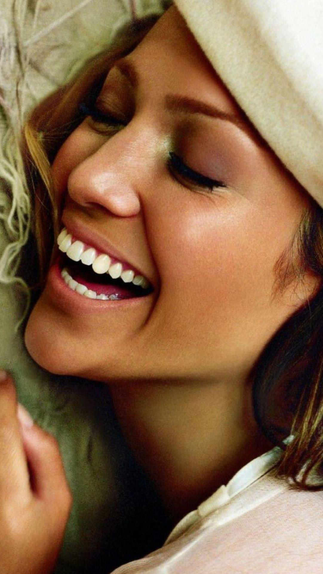 Laughing Wallpapers - Top Free Laughing Backgrounds - WallpaperAccess