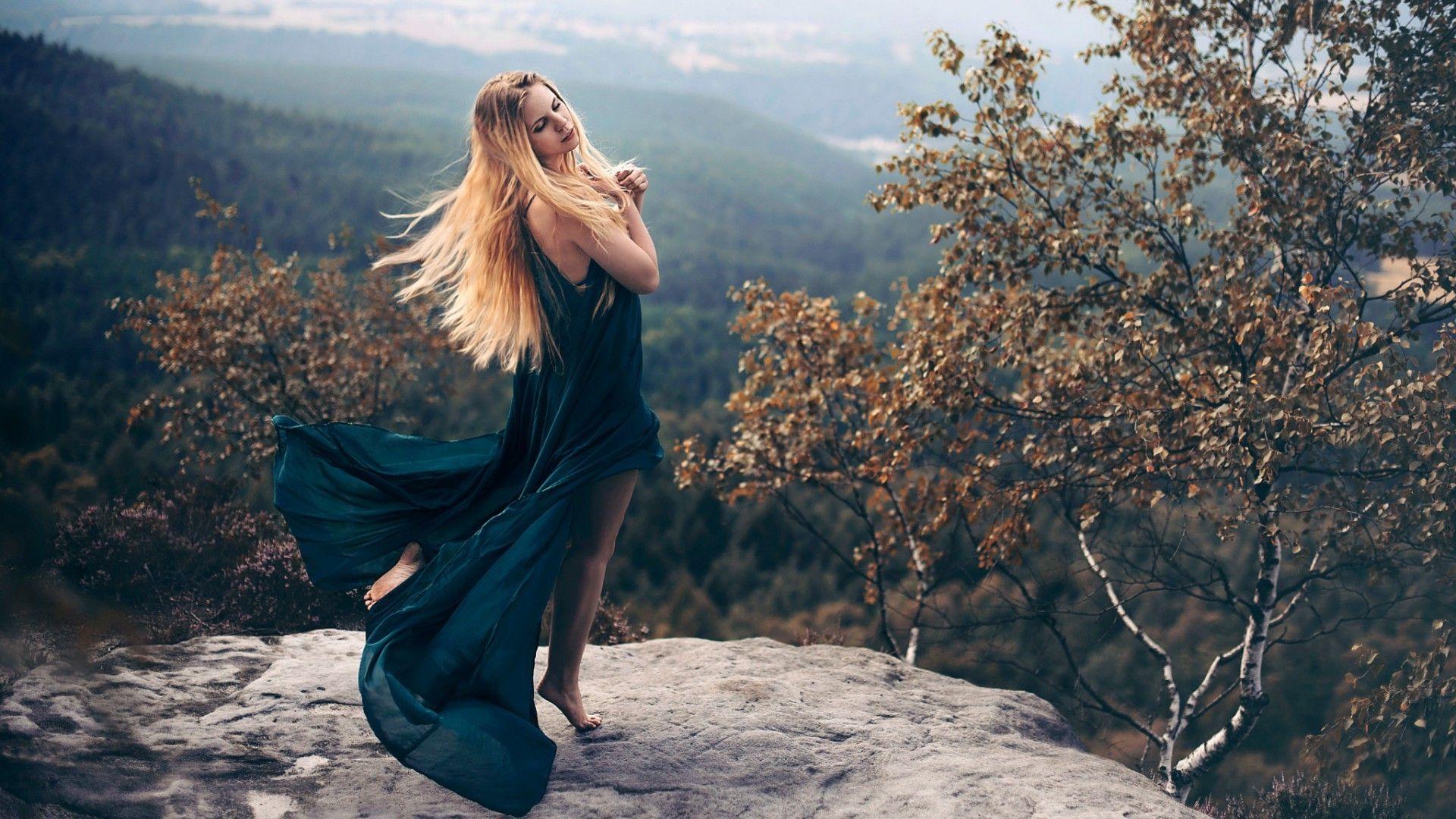 Model Fall Wallpapers - Top Free Model Fall Backgrounds - WallpaperAccess