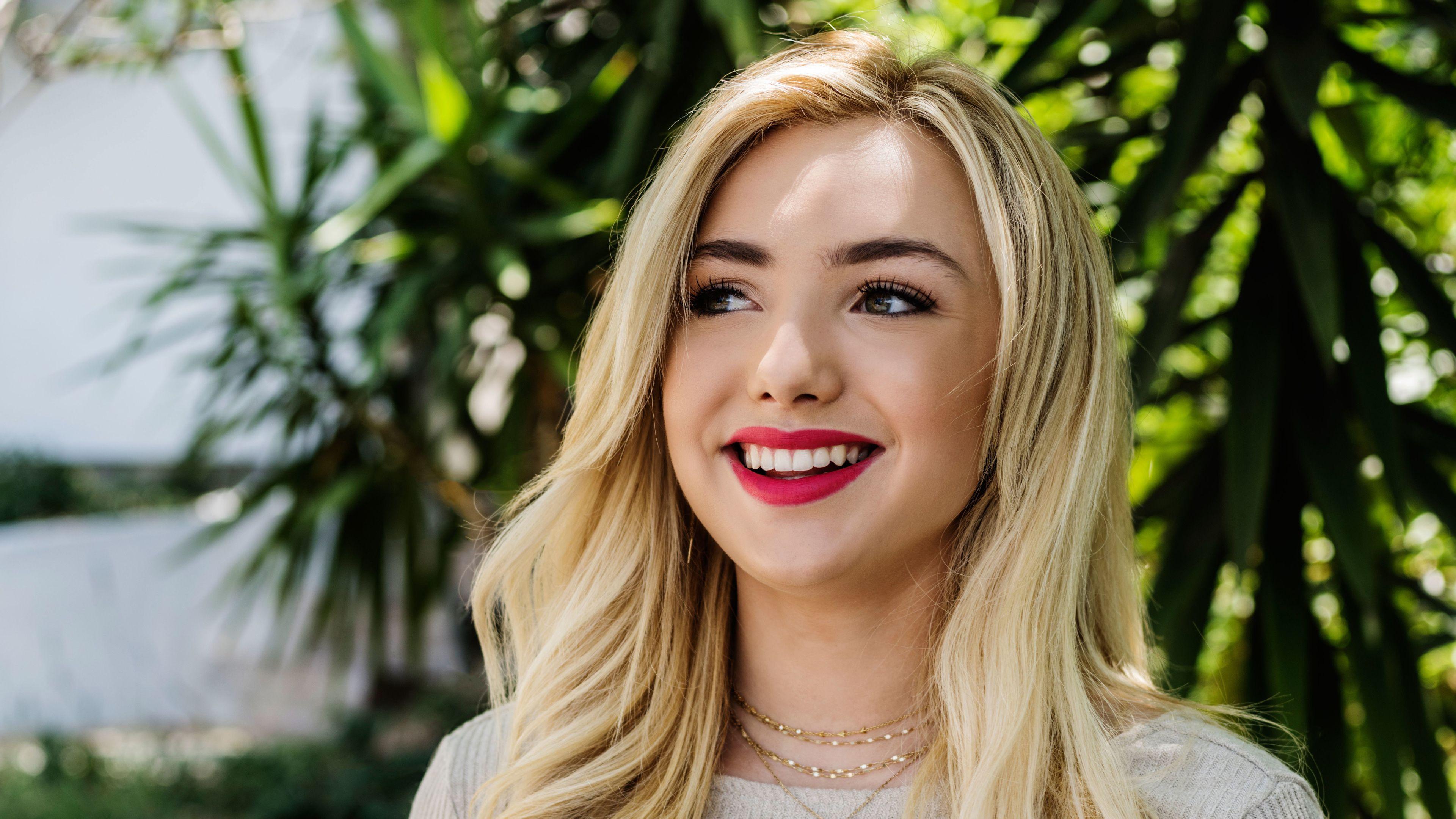 Peyton List Wallpapers - Top Free Peyton List Backgrounds - WallpaperAccess