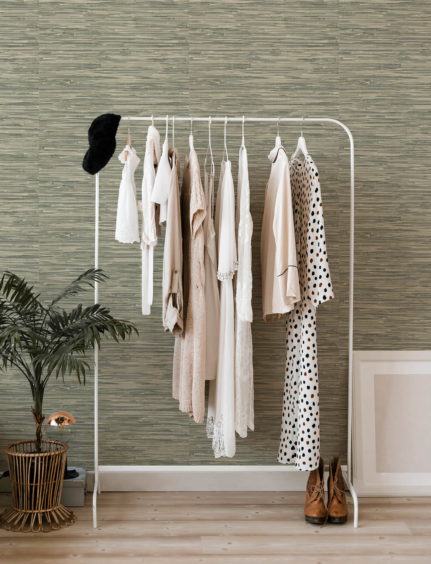 Hanger Wallpapers - Top Free Hanger Backgrounds - WallpaperAccess