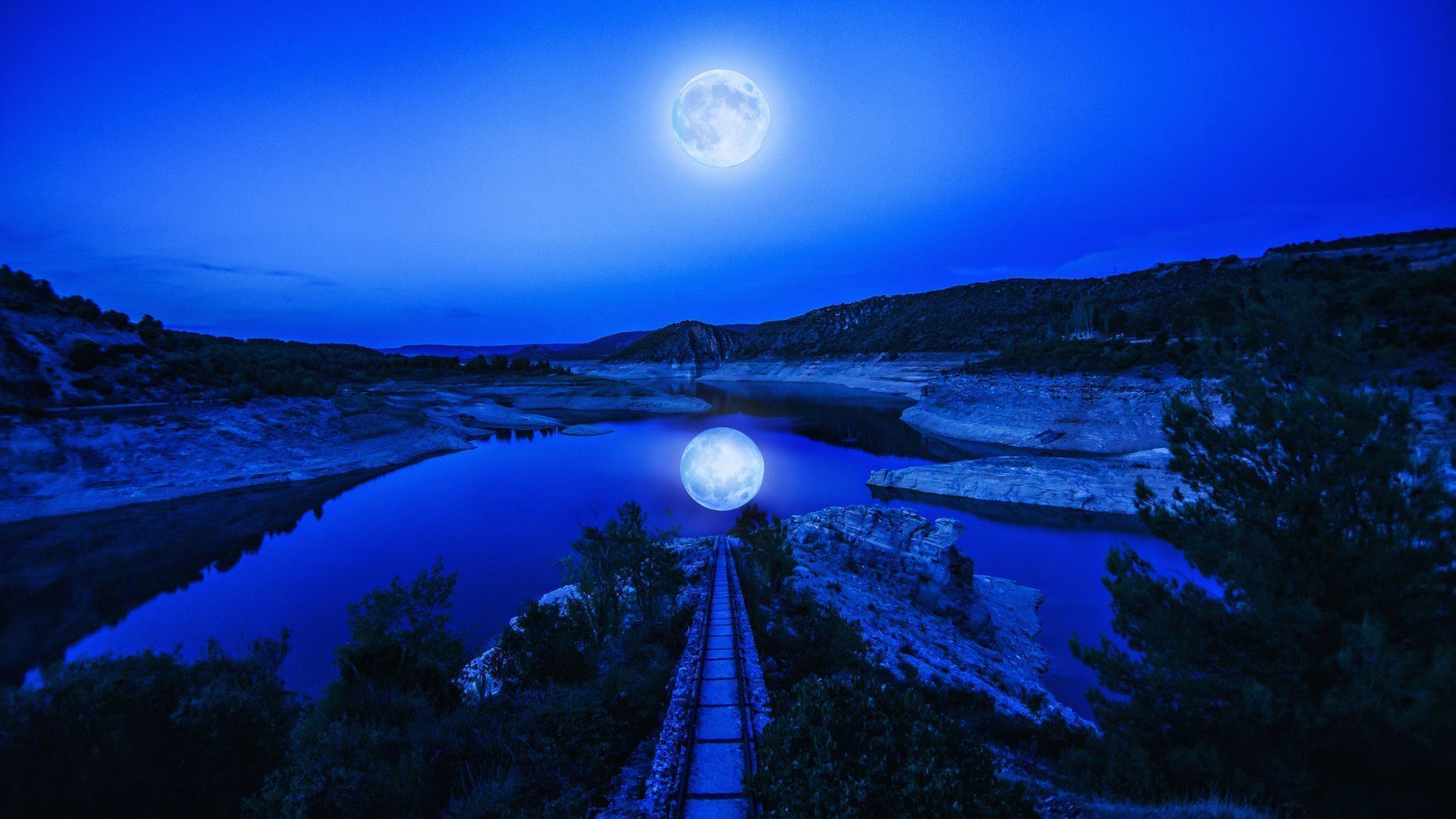 Moon Reflection Wallpapers - Top Free Moon Reflection Backgrounds ...