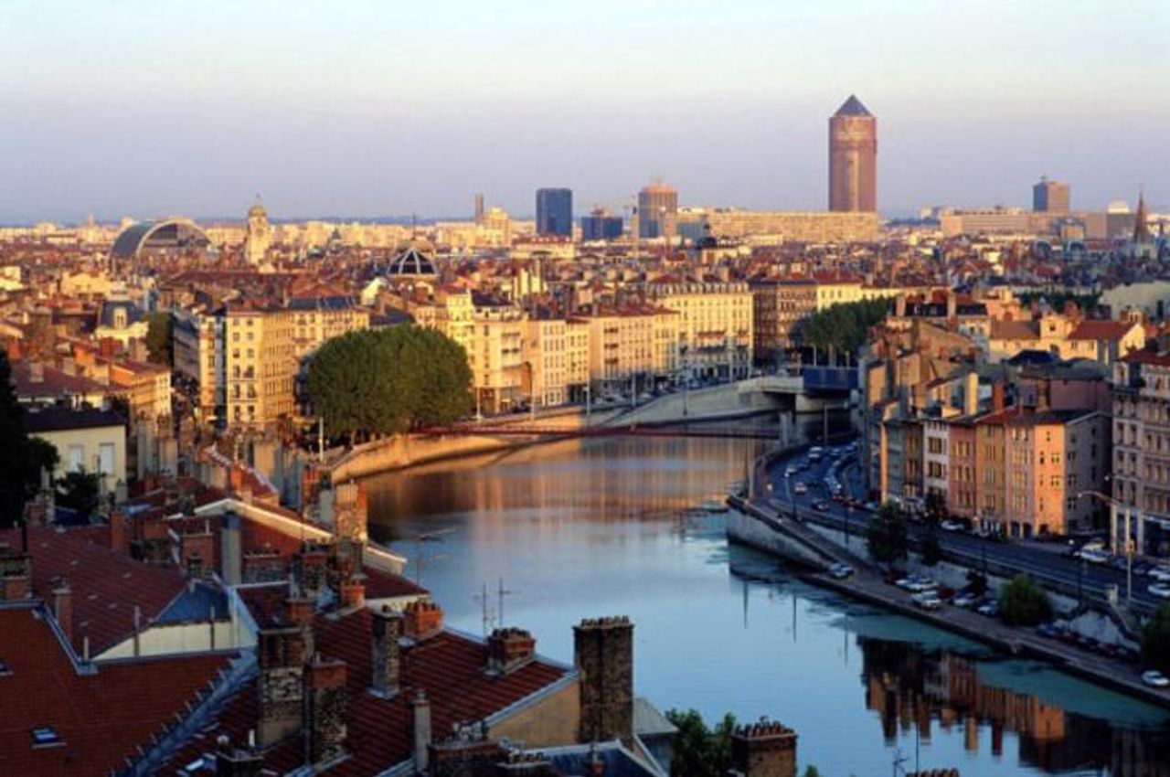 Lyon France Wallpapers - Top Free Lyon France Backgrounds - WallpaperAccess