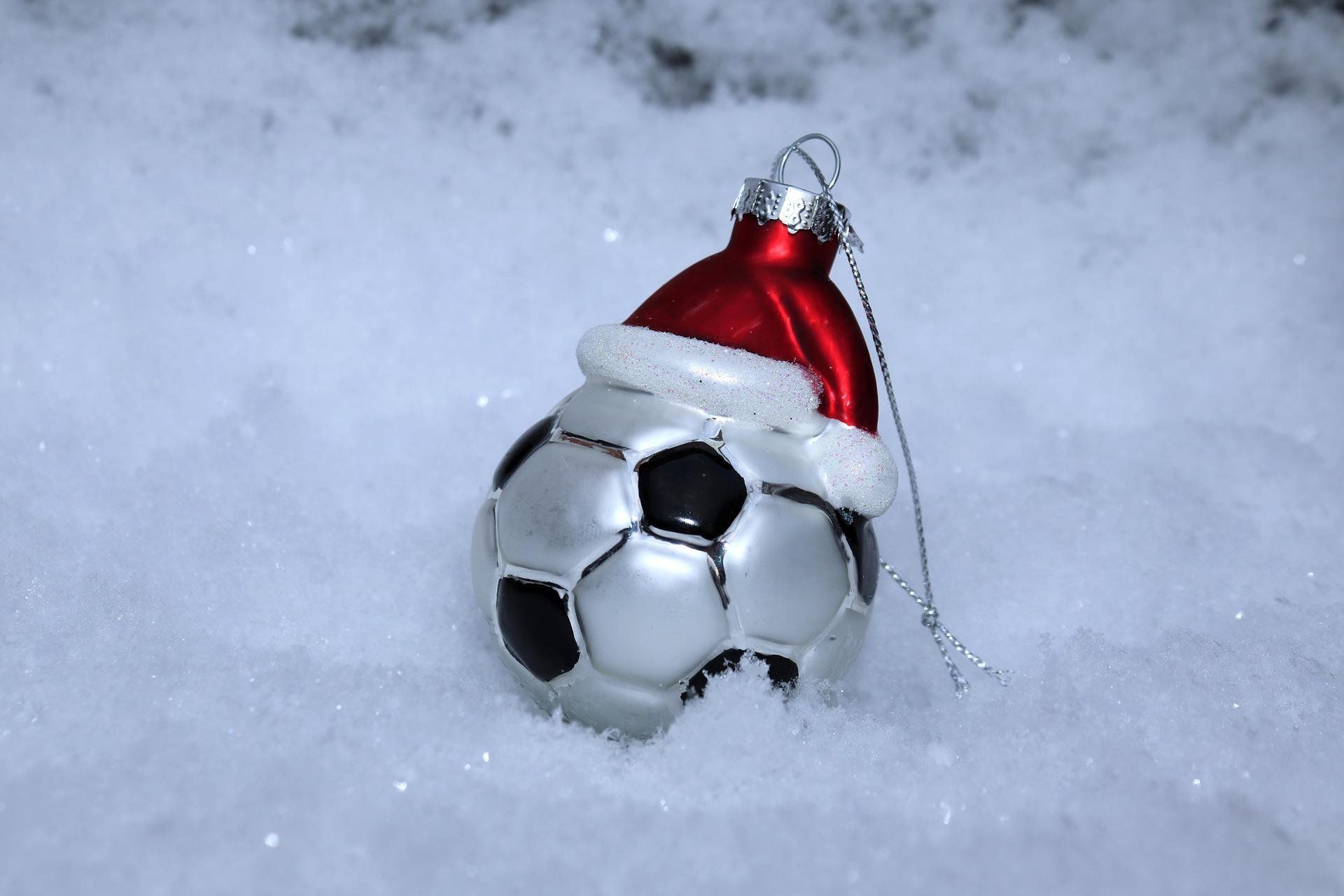 Christmas Soccer Wallpapers - Top Free Christmas Soccer Backgrounds ...