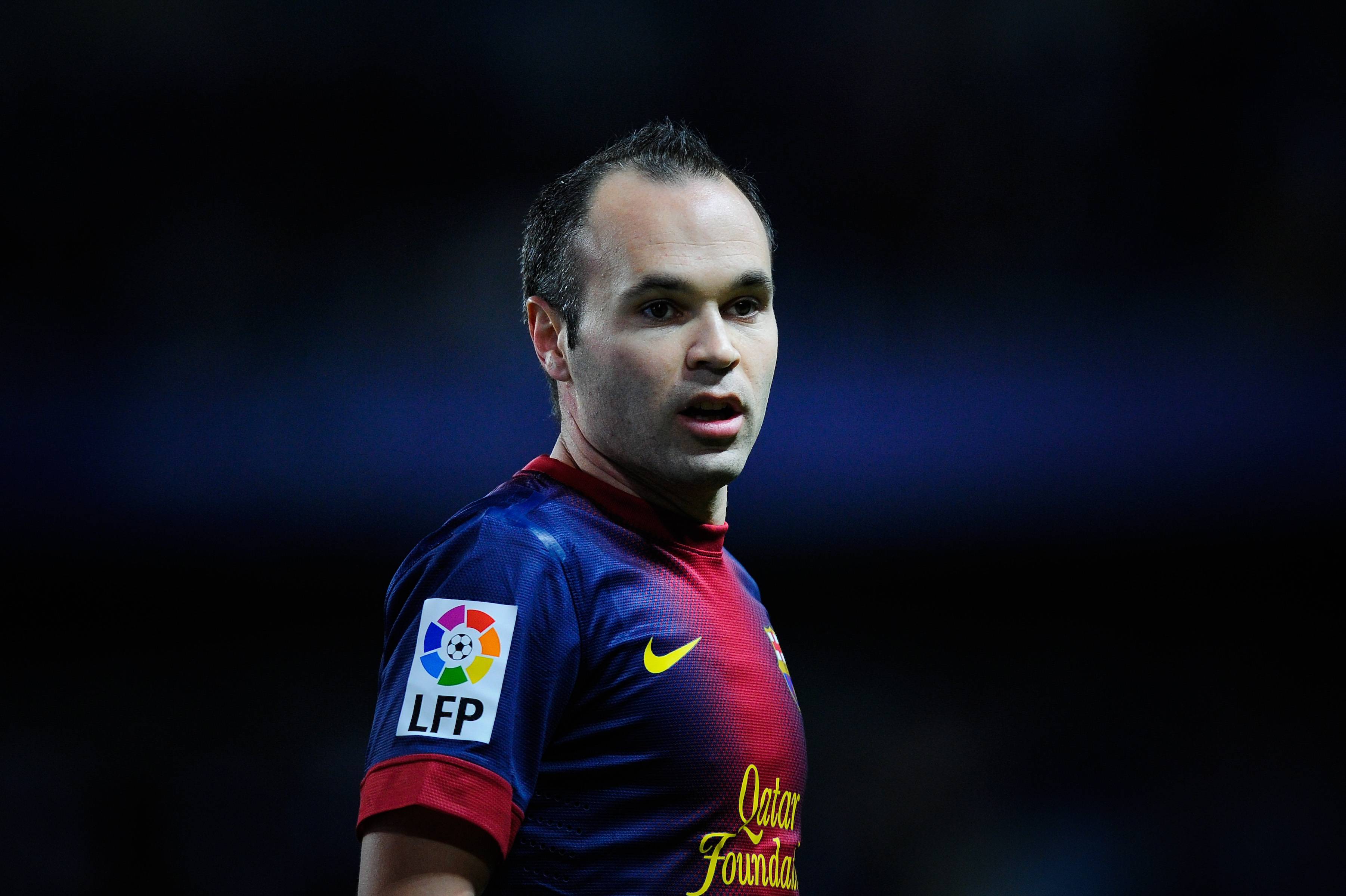 Iniesta Wallpapers - Top Free Iniesta Backgrounds - WallpaperAccess