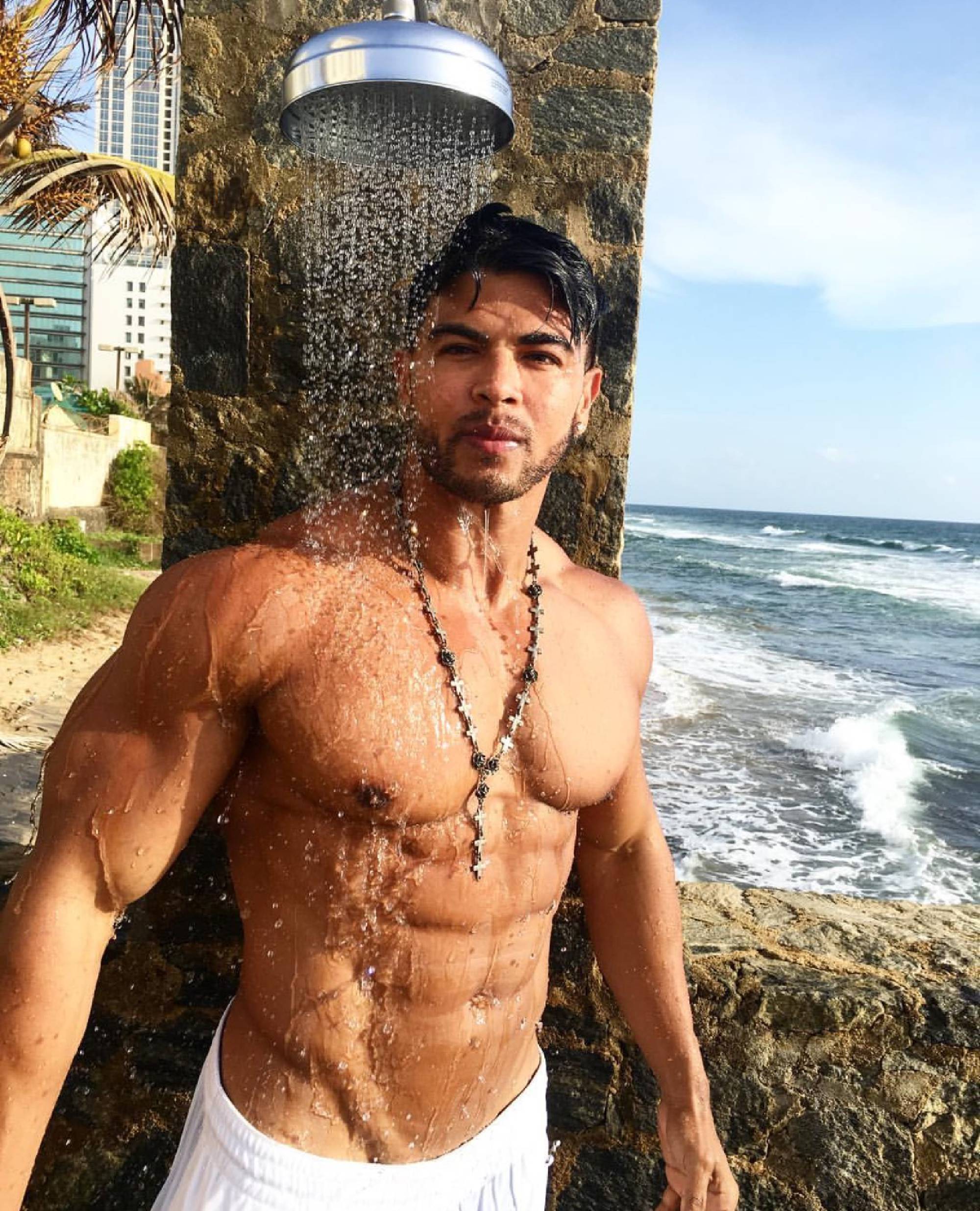 Sahil Khan Wallpapers - Top Free Sahil Khan Backgrounds - WallpaperAccess