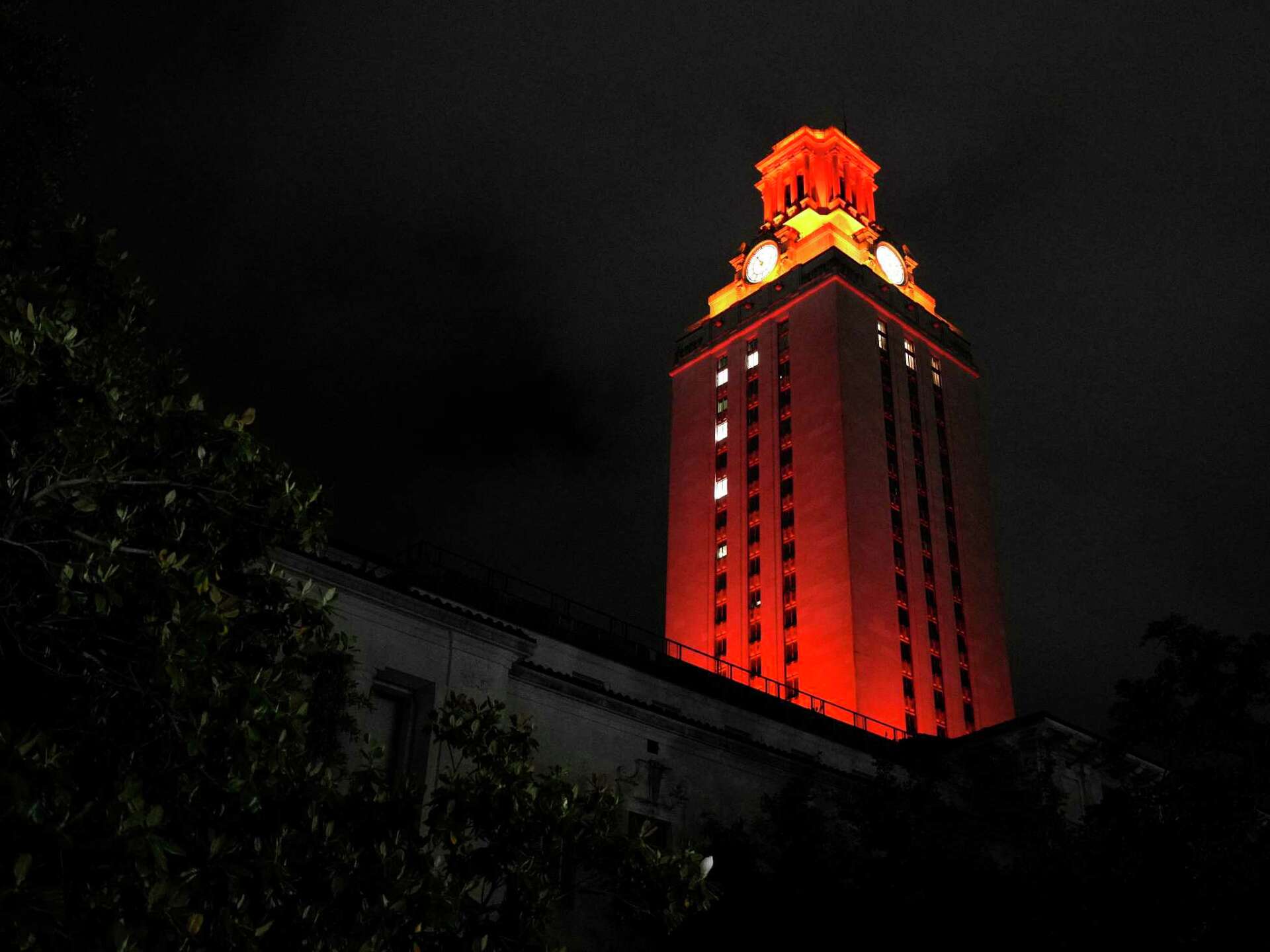 UT Austin Wallpapers - Top Free UT Austin Backgrounds - WallpaperAccess