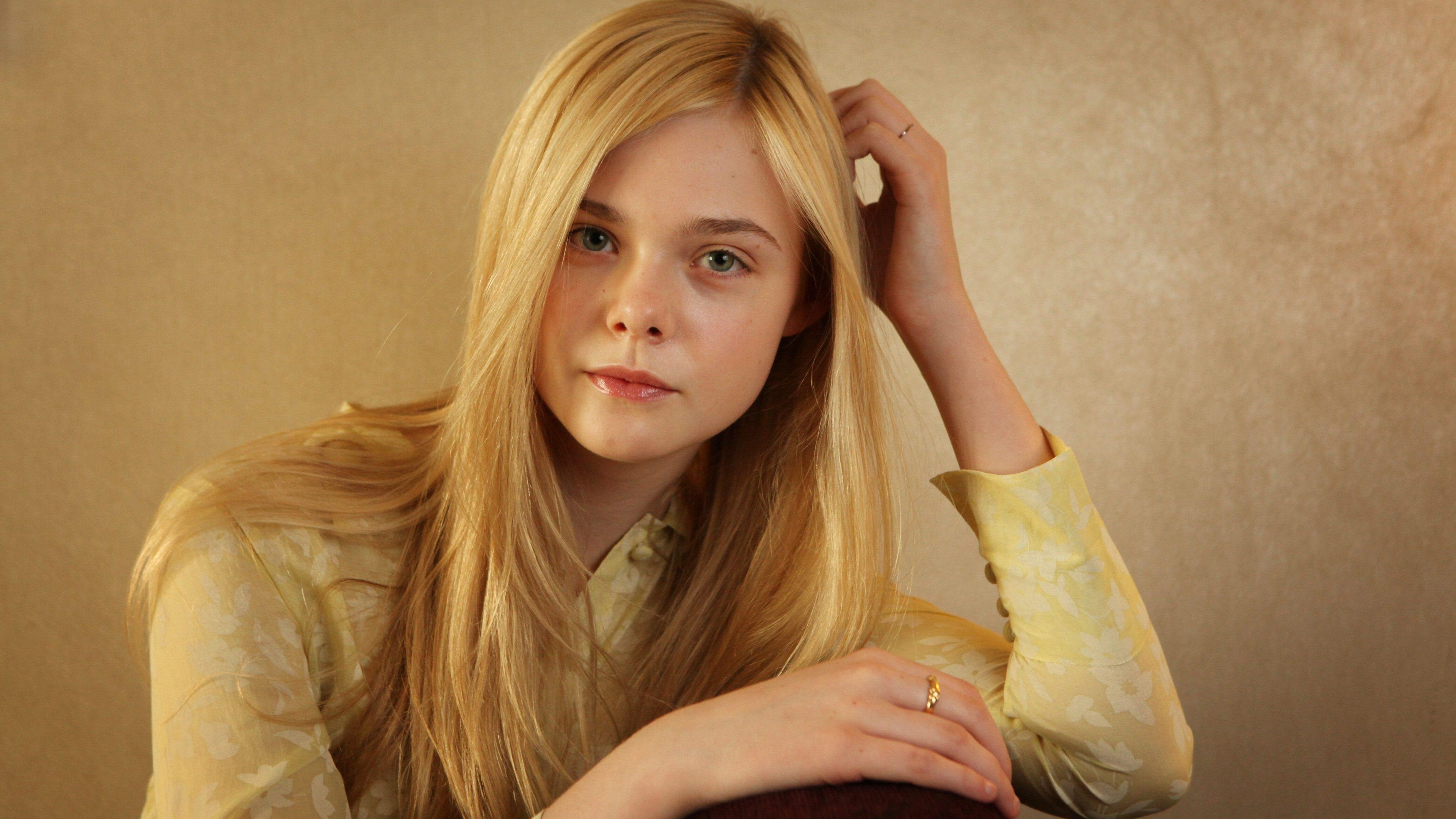 Elle Fanning Wallpapers - Top Free Elle Fanning Backgrounds ...