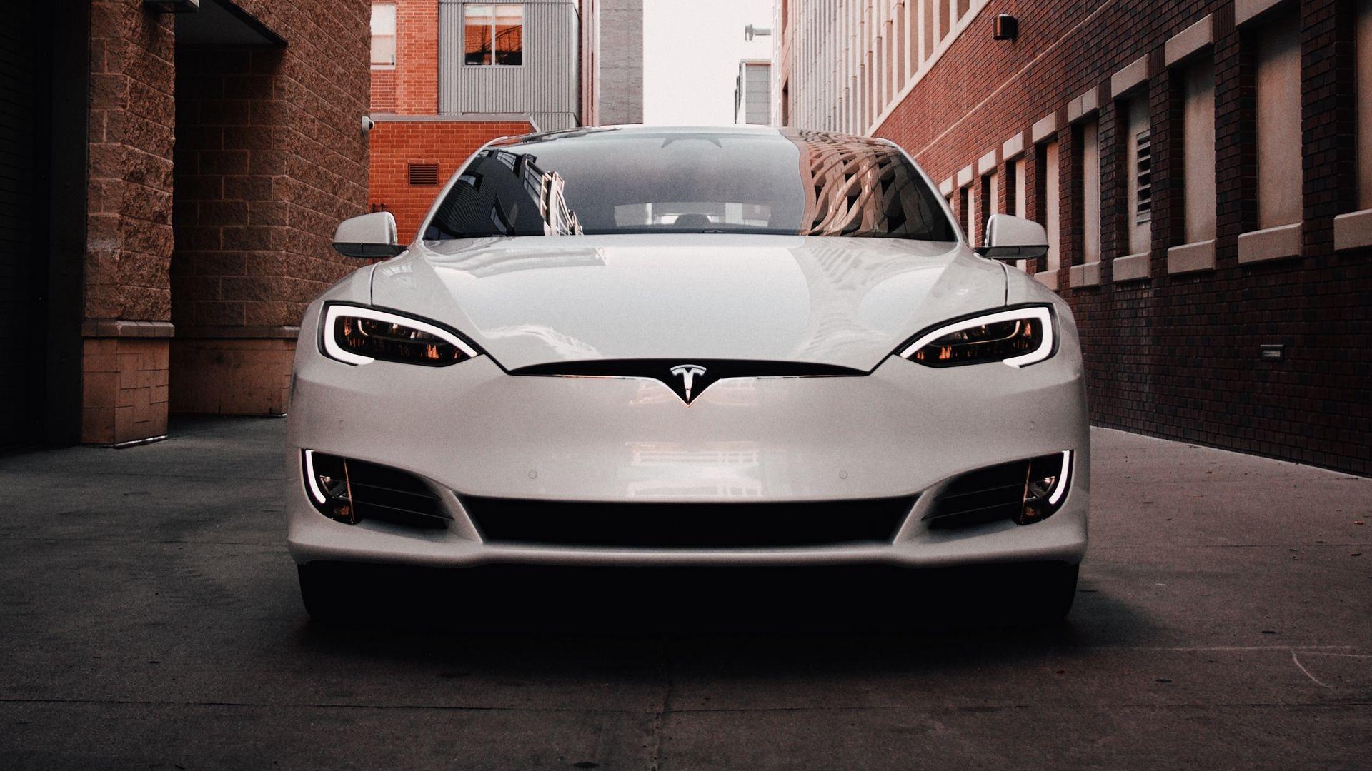White Tesla Wallpapers - Top Free White Tesla Backgrounds - WallpaperAccess