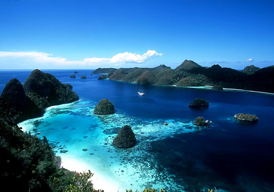 Raja Ampat Wallpapers - Top Free Raja Ampat Backgrounds - WallpaperAccess