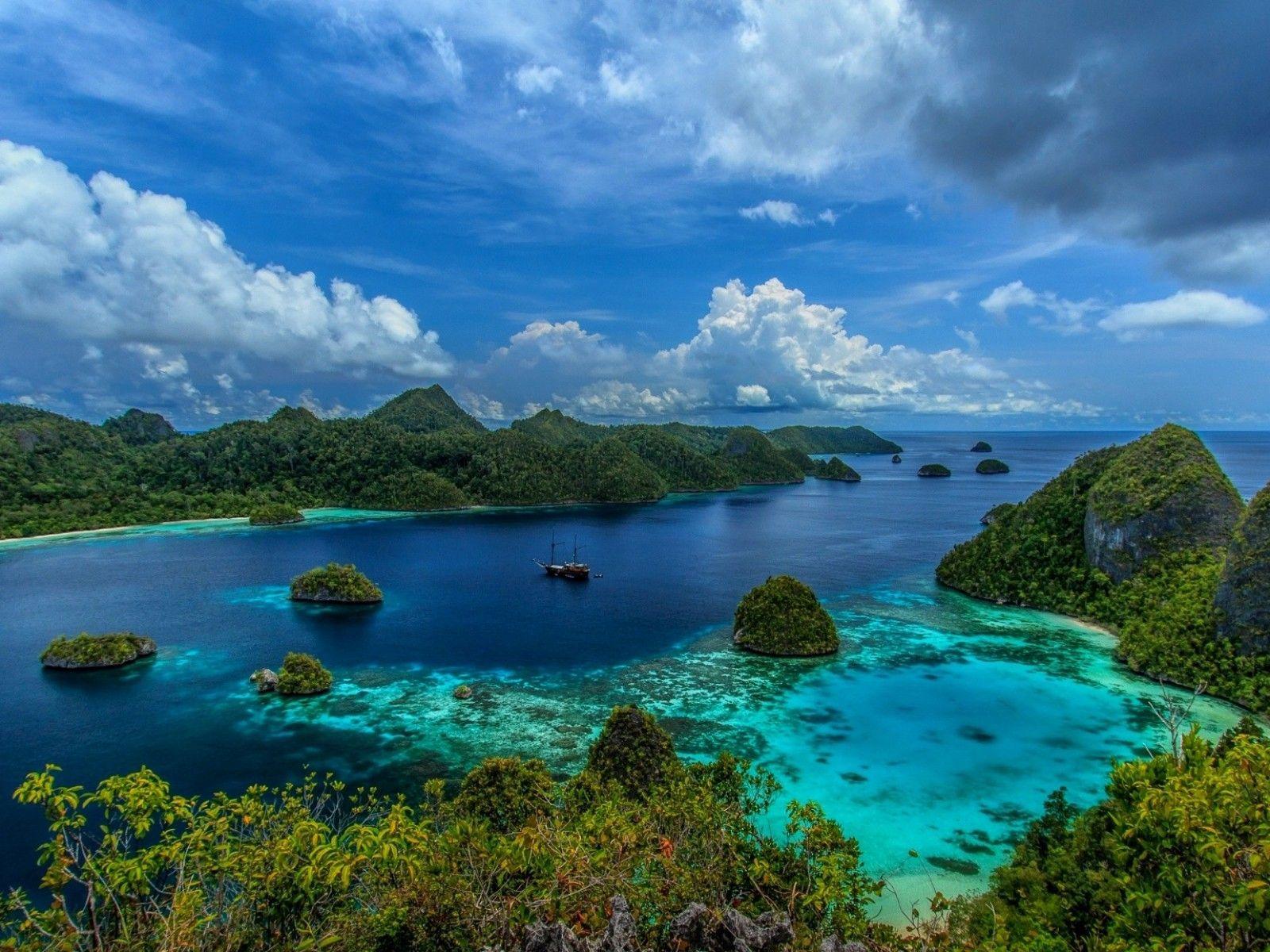 Raja Ampat Wallpapers - Top Free Raja Ampat Backgrounds - WallpaperAccess