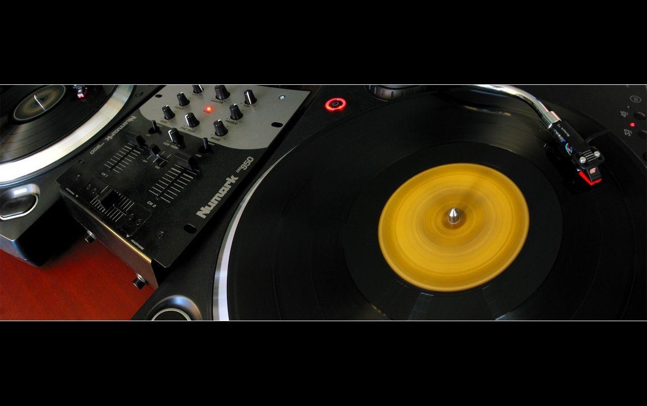 Turntables Wallpapers - Top Free Turntables Backgrounds - WallpaperAccess