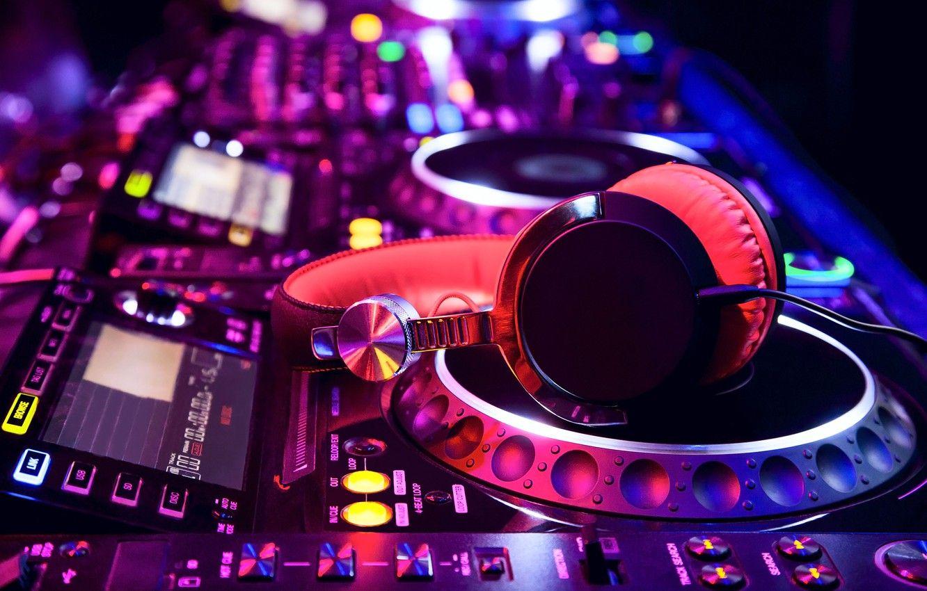 Turntables Wallpapers - Top Free Turntables Backgrounds - WallpaperAccess