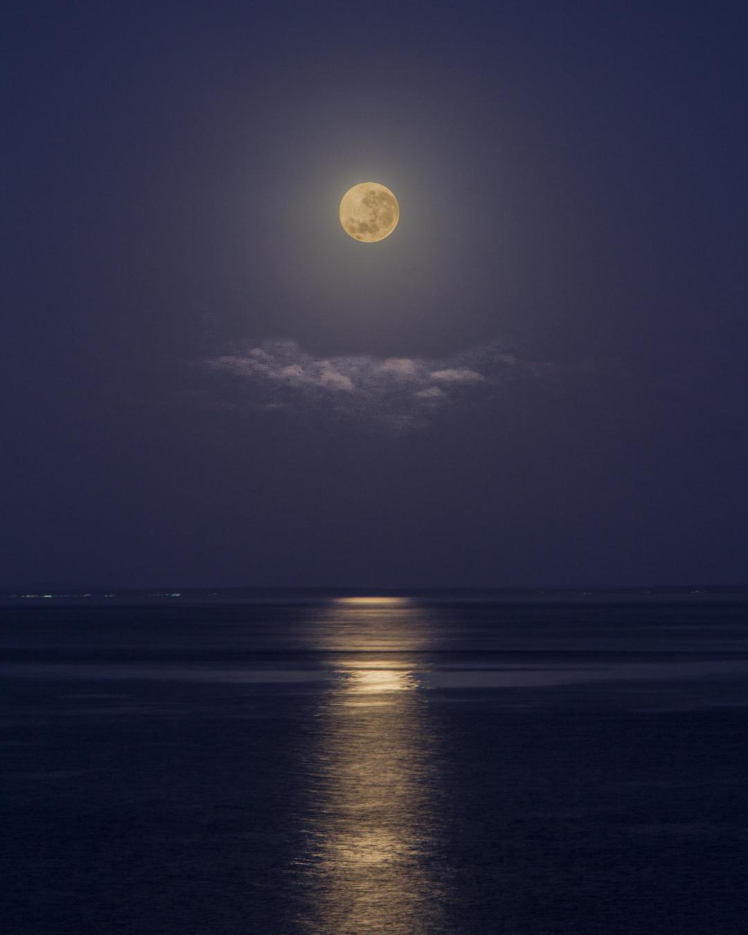 Moon and Ocean Wallpapers - Top Free Moon and Ocean Backgrounds ...