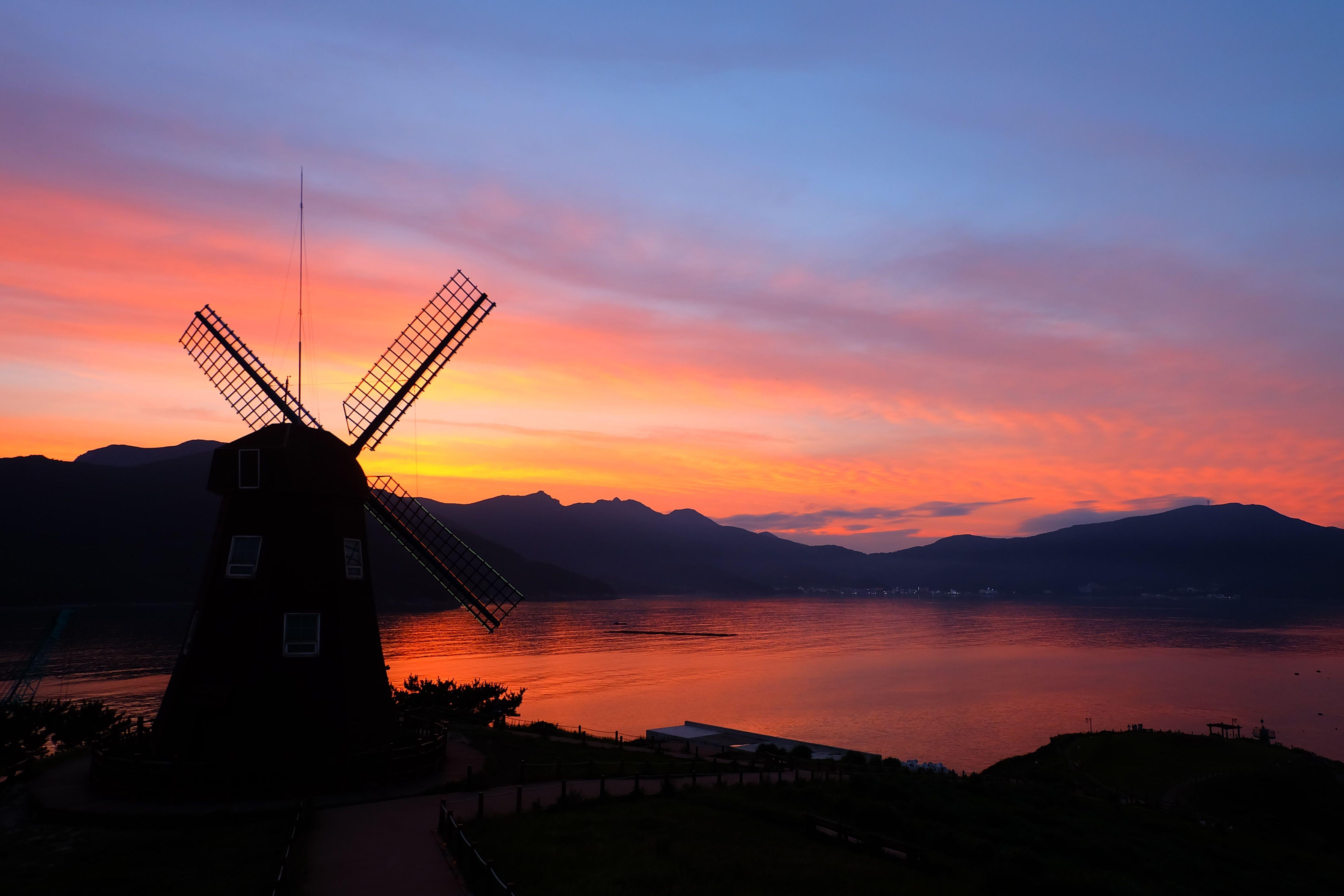 Windmill Wallpapers - Top Free Windmill Backgrounds - WallpaperAccess