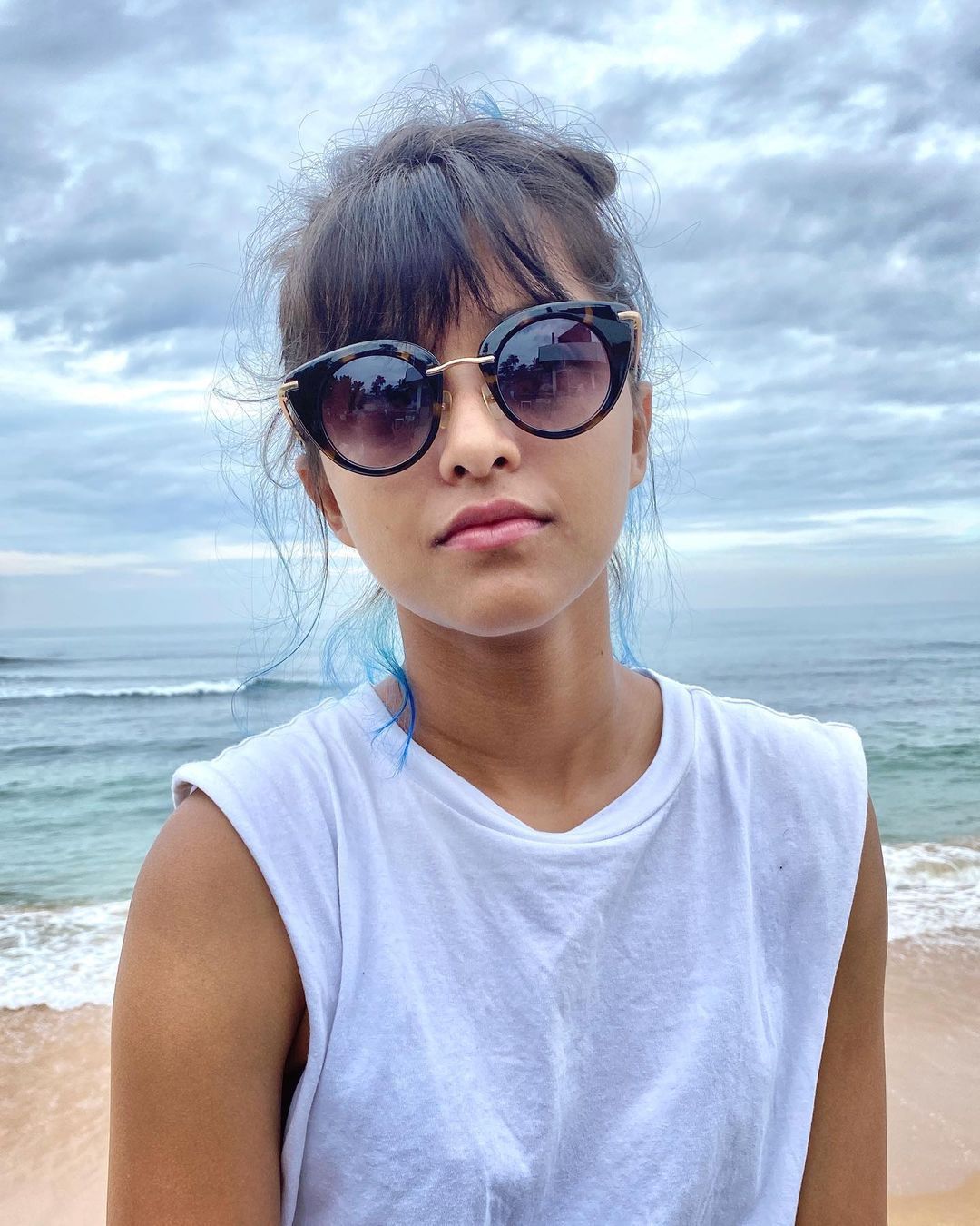 Yohani Wallpapers - Top Free Yohani Backgrounds - WallpaperAccess