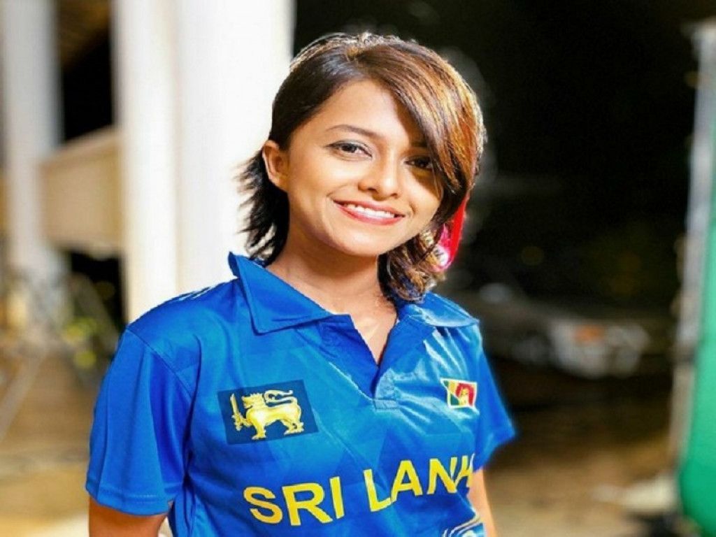 Yohani Wallpapers - Top Free Yohani Backgrounds - WallpaperAccess