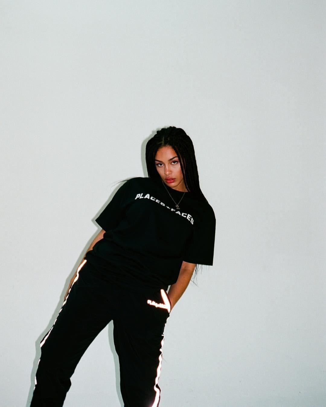 Jorja Smith Wallpapers - Top Free Jorja Smith Backgrounds - WallpaperAccess