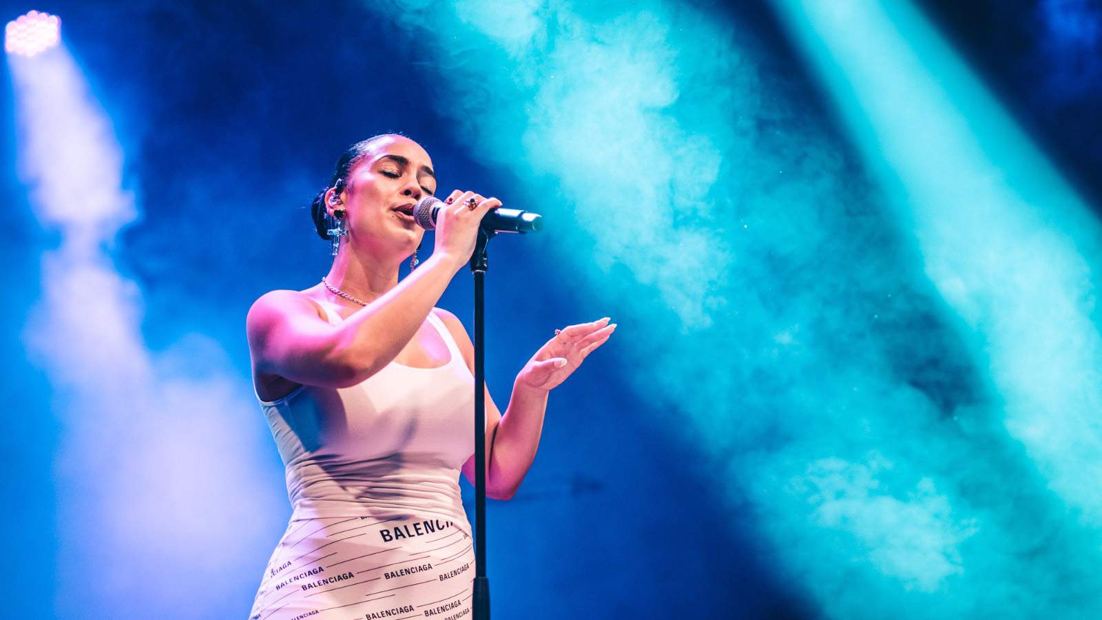Jorja Smith Wallpapers - Top Free Jorja Smith Backgrounds - WallpaperAccess