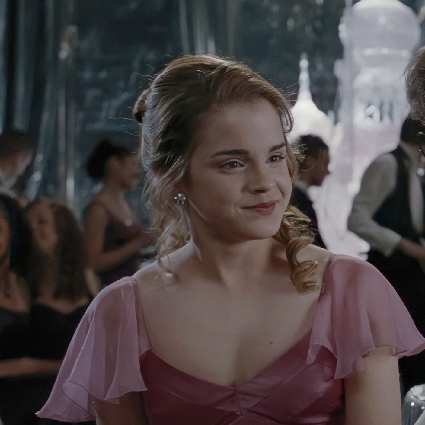 Yule Ball Wallpapers - Top Free Yule Ball Backgrounds - WallpaperAccess