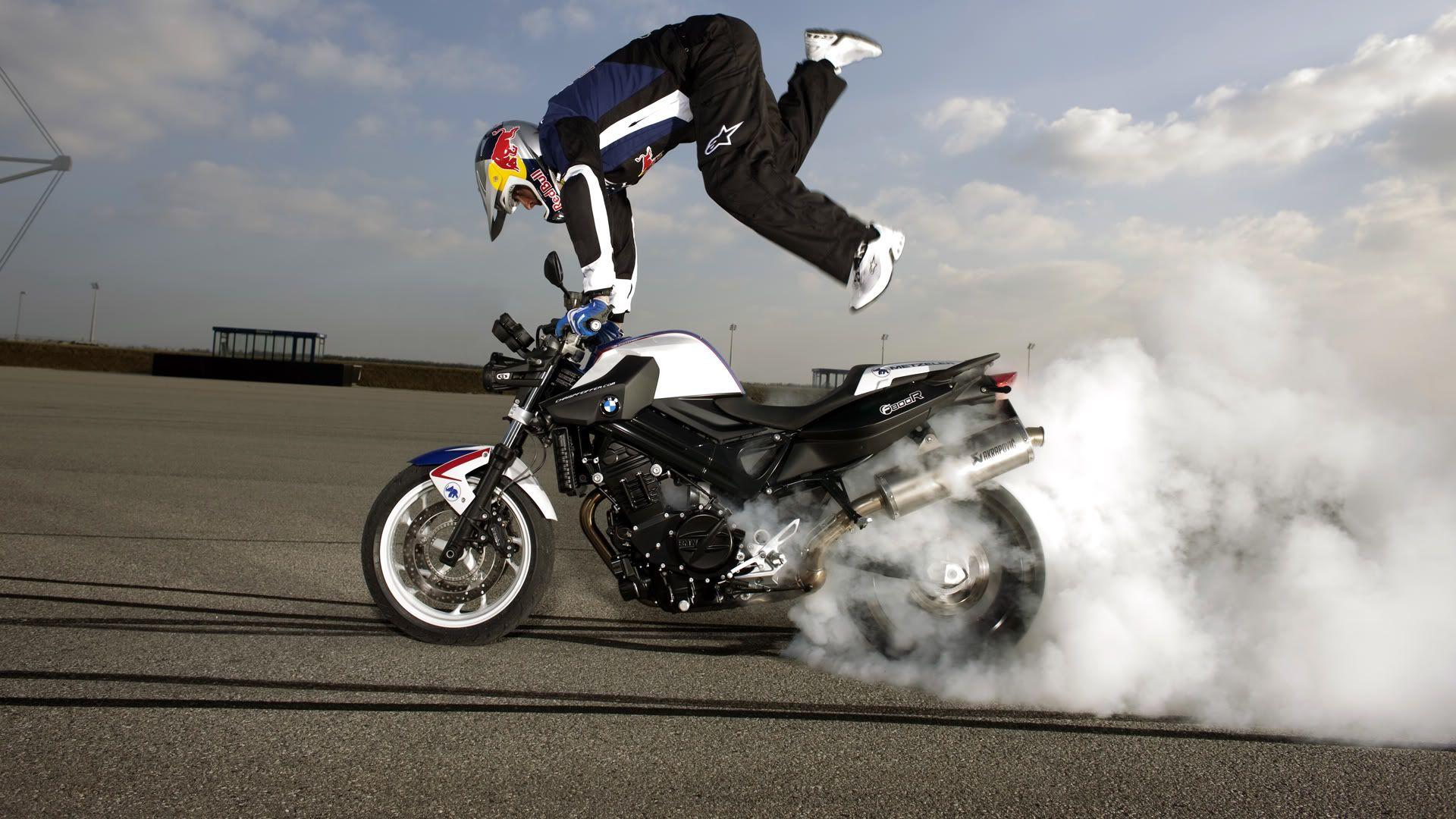 Bike Stunt Wallpapers - Top Free Bike Stunt Backgrounds - WallpaperAccess